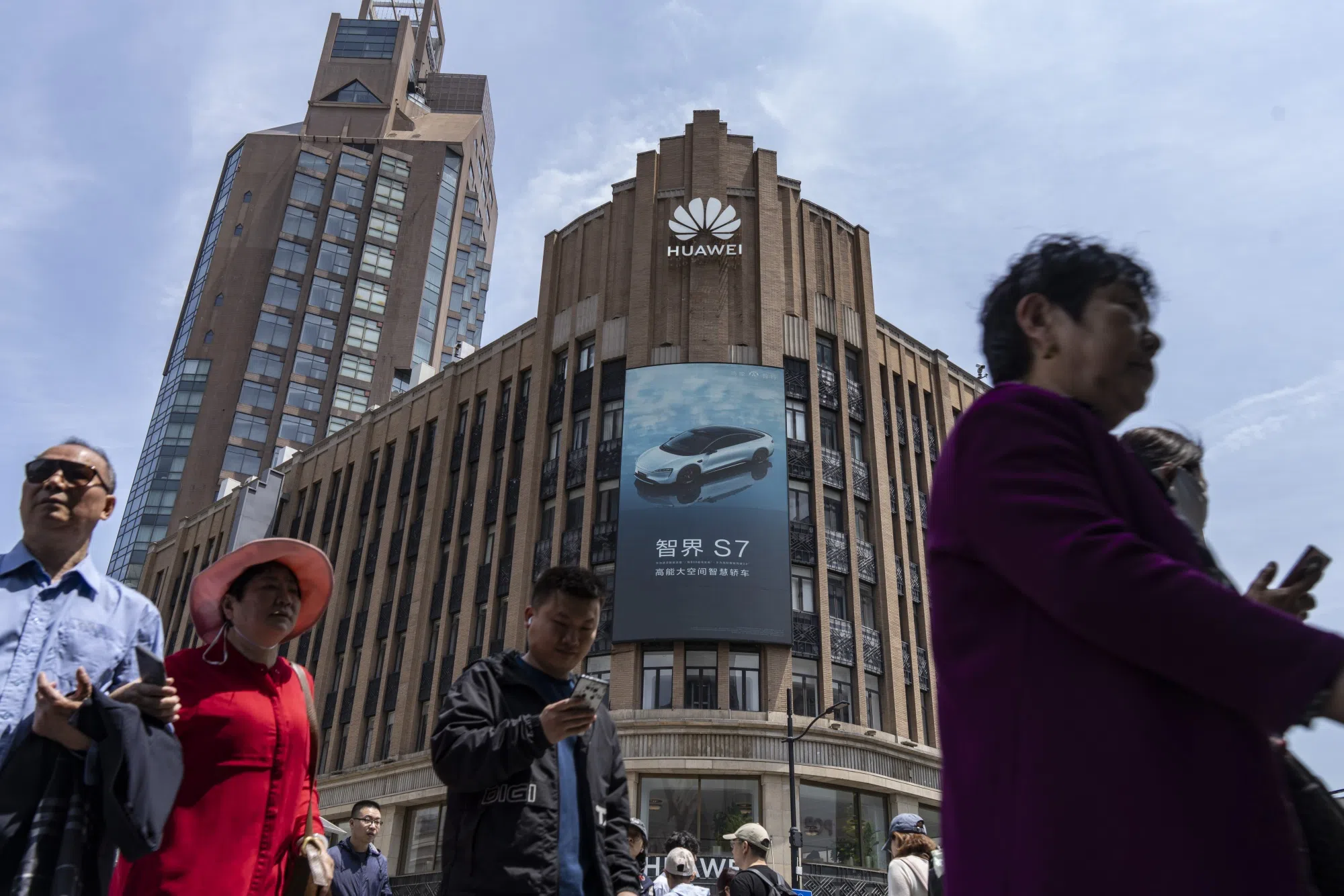 Huawei’s expansion in smart driving stirs competition, scrutiny - The ...