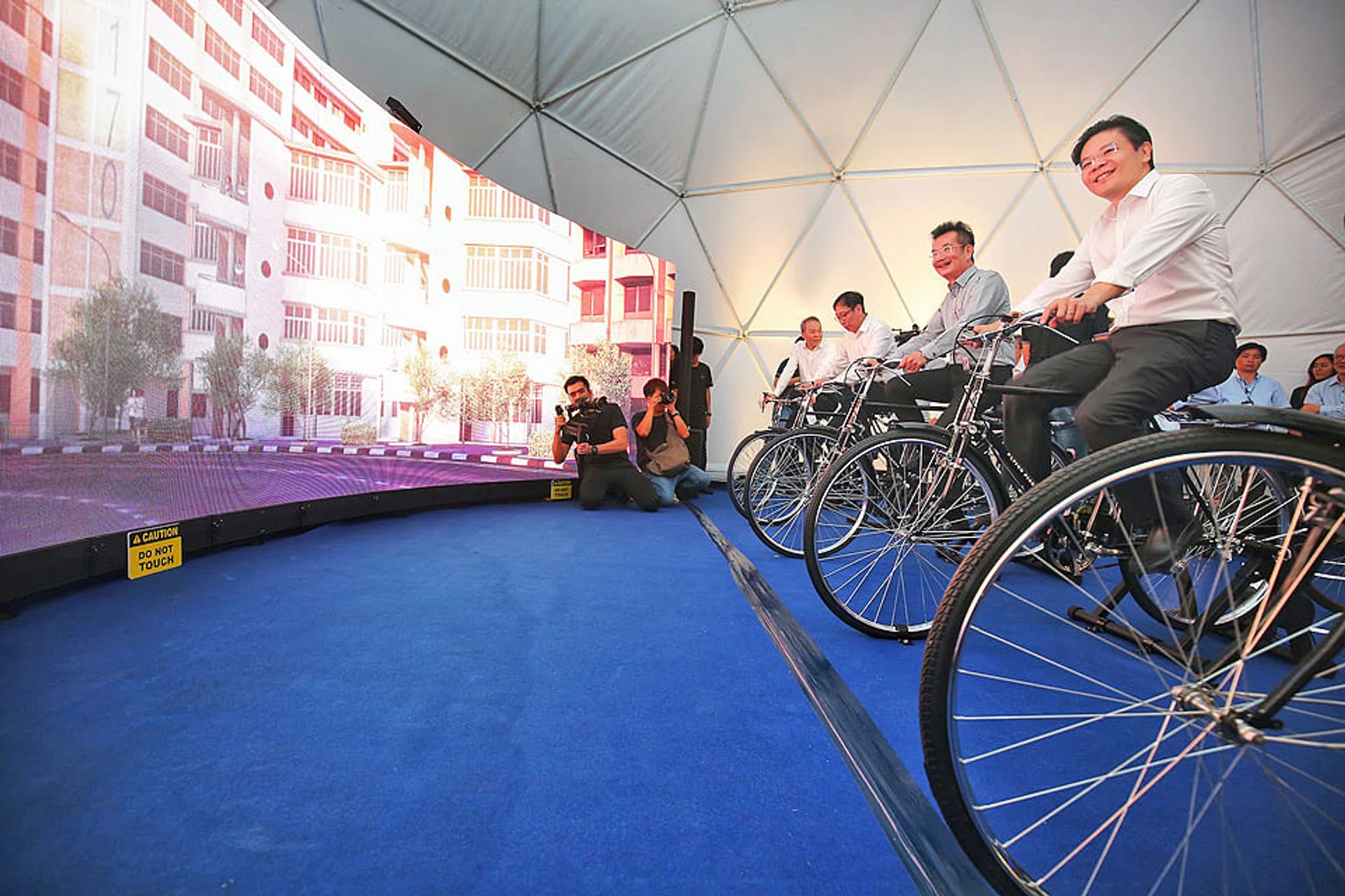 Redas launches new Bicentennial event at Raffles Place Park - The ...