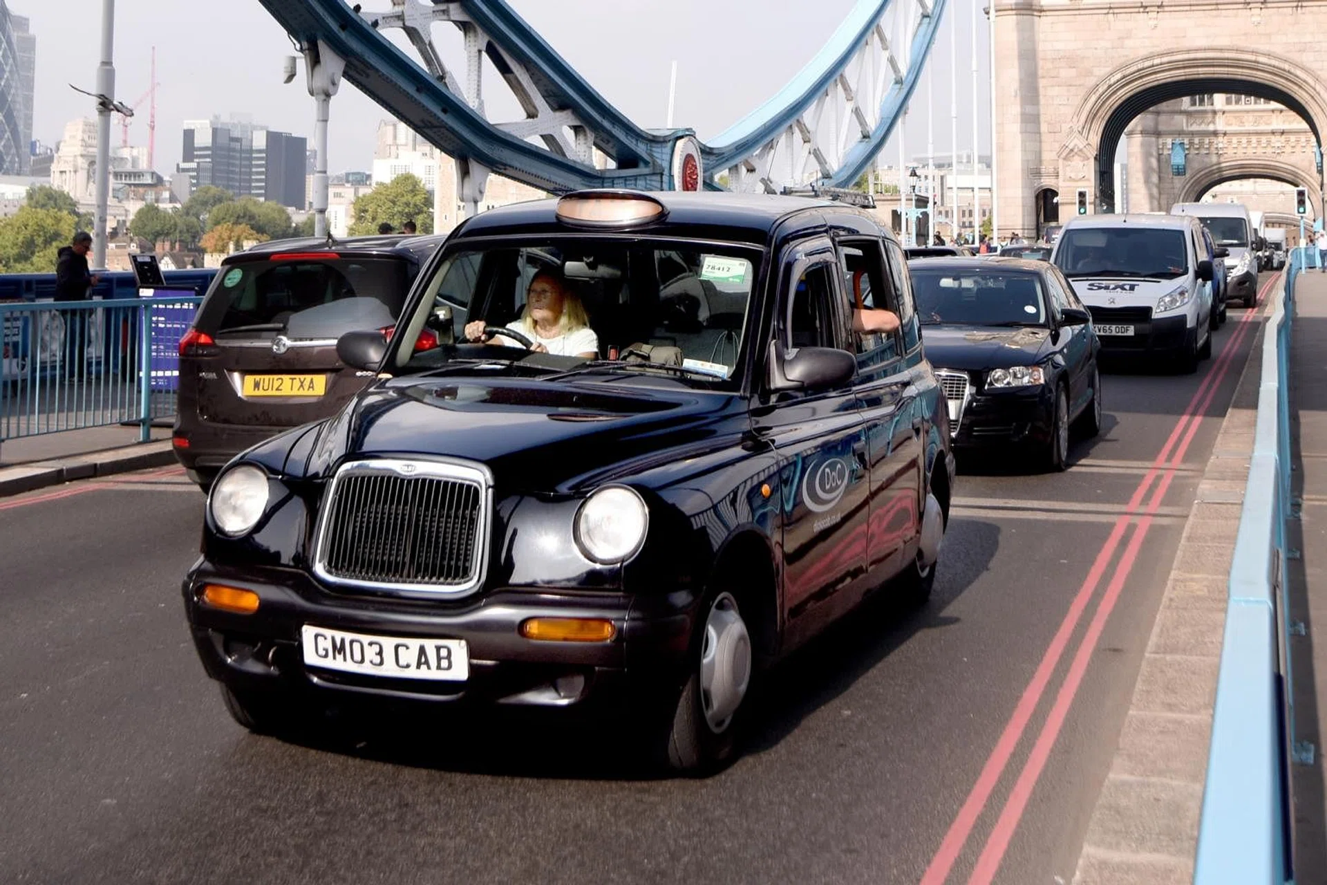 UK taxi, private hire vehicle drivers to undergo criminal record checks ...