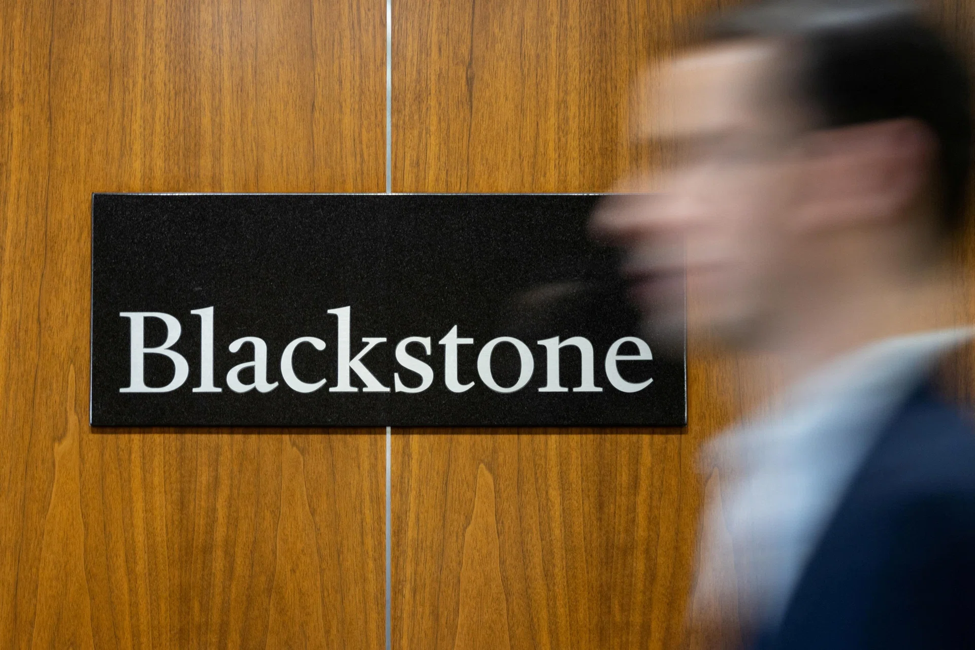Blackstone's infrastructure fund for individuals raises more than US$1 ...