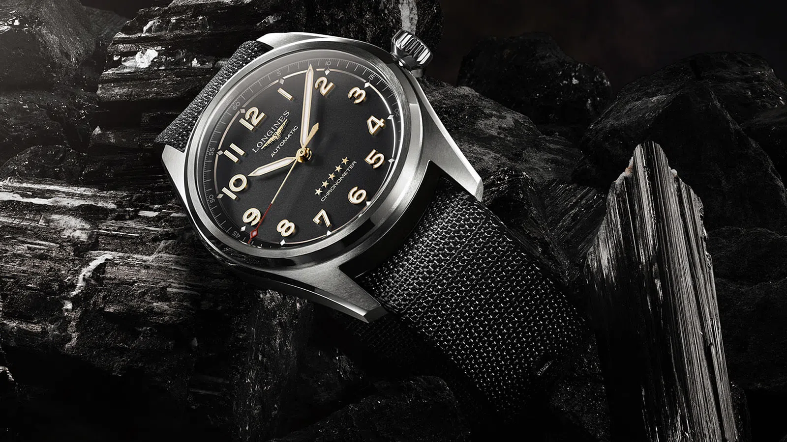 Longines pilot watch goes titanium - The Business Times