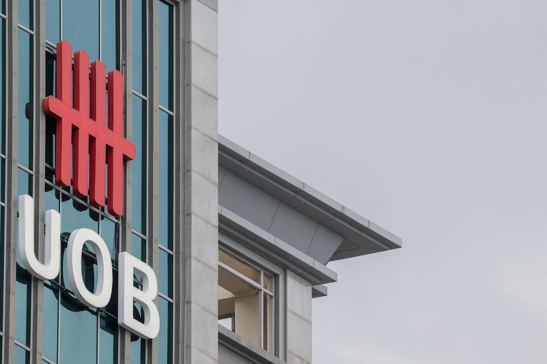 UOB trims One Account interest rate again to maximum 2.5% per annum on first S$150,000 - The ...