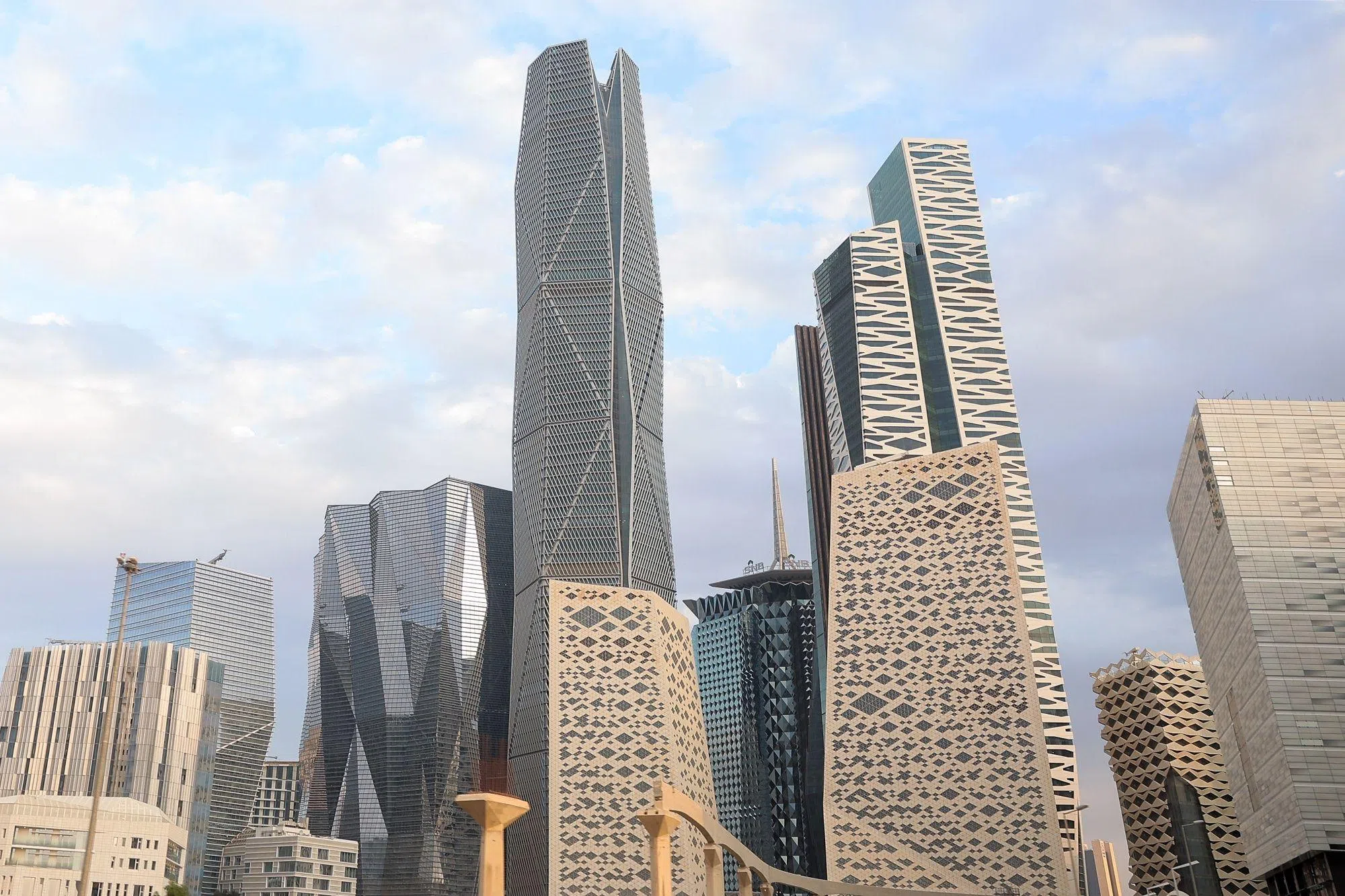 Saudi wealth fund to buy stake in UAE Tabreed’s local venture - The ...