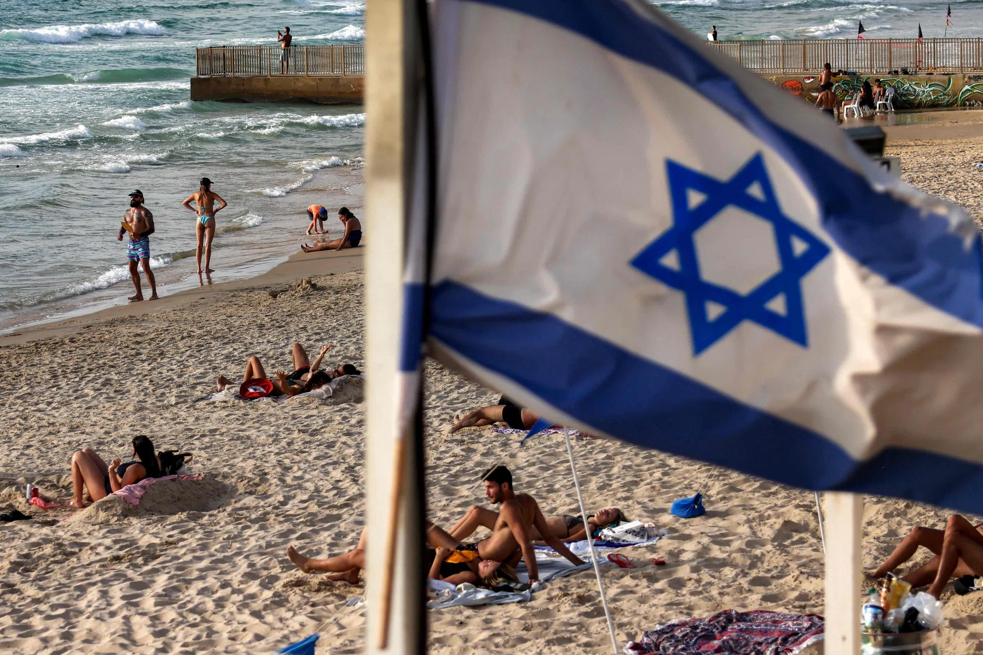 Moody’s affirms Israel’s ‘Baa1’ rating, warns Iran conflict to deepen ...