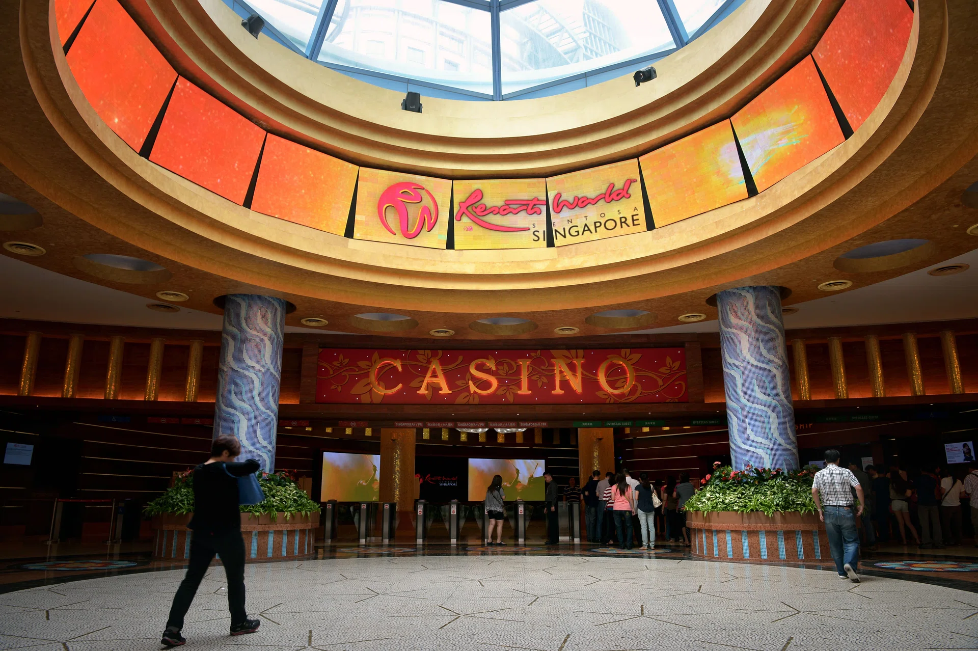 Genting Singapore rallies more than 12% on strong earnings and dividend ...
