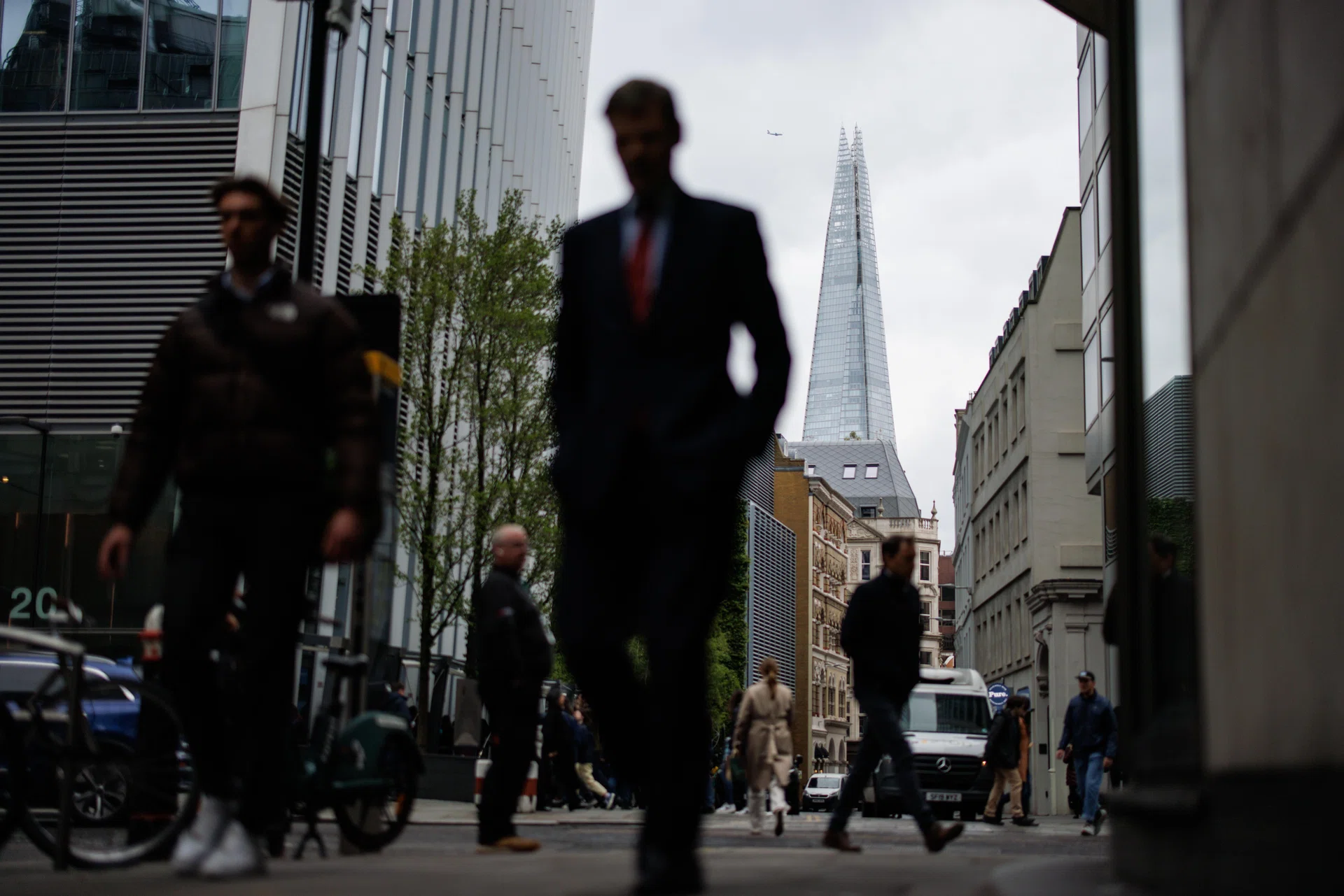 London firms are letting more staff work entirely from home: survey ...