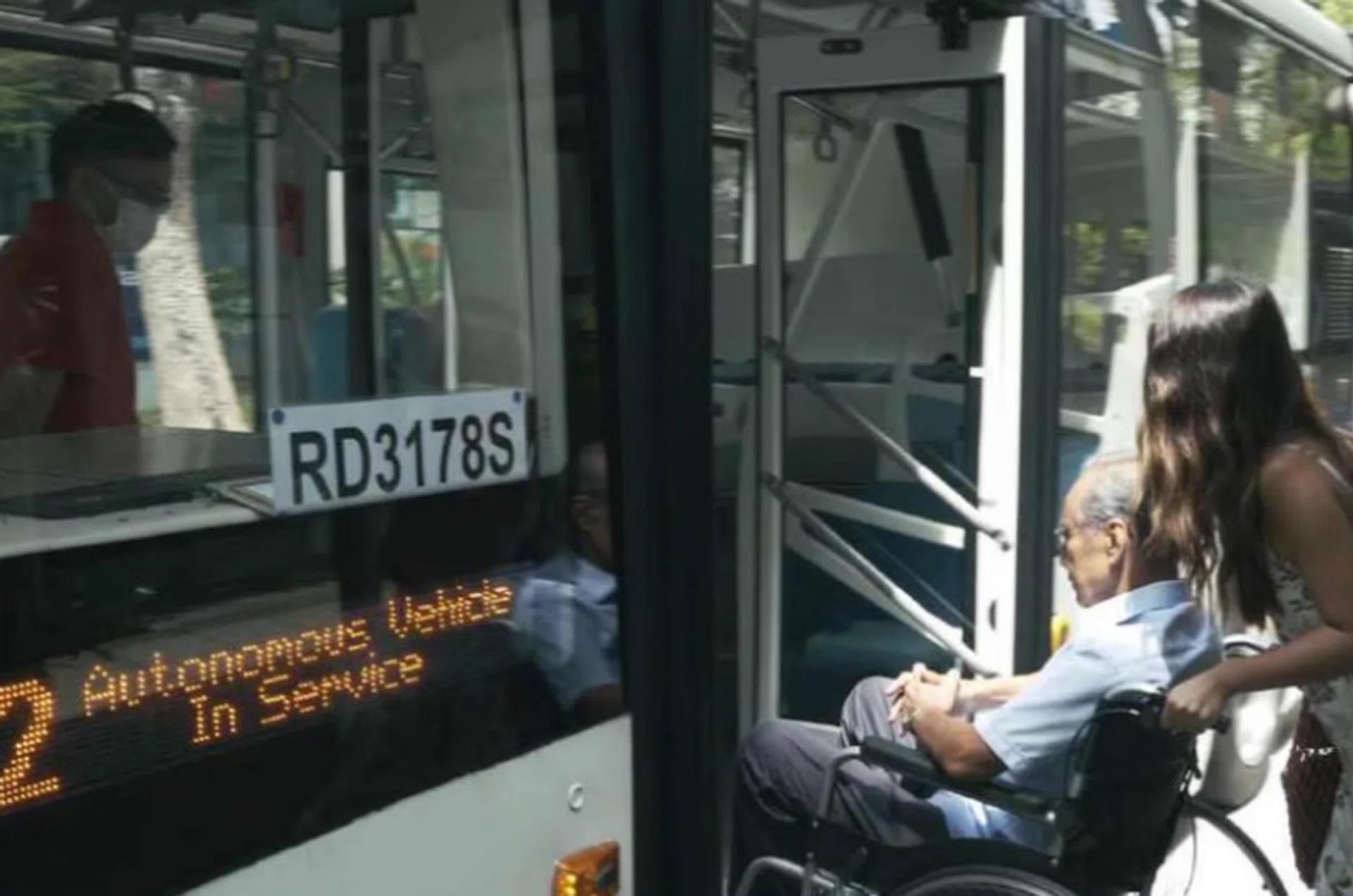 Self-driving buses to be tested from mid-2026 on public bus routes ...