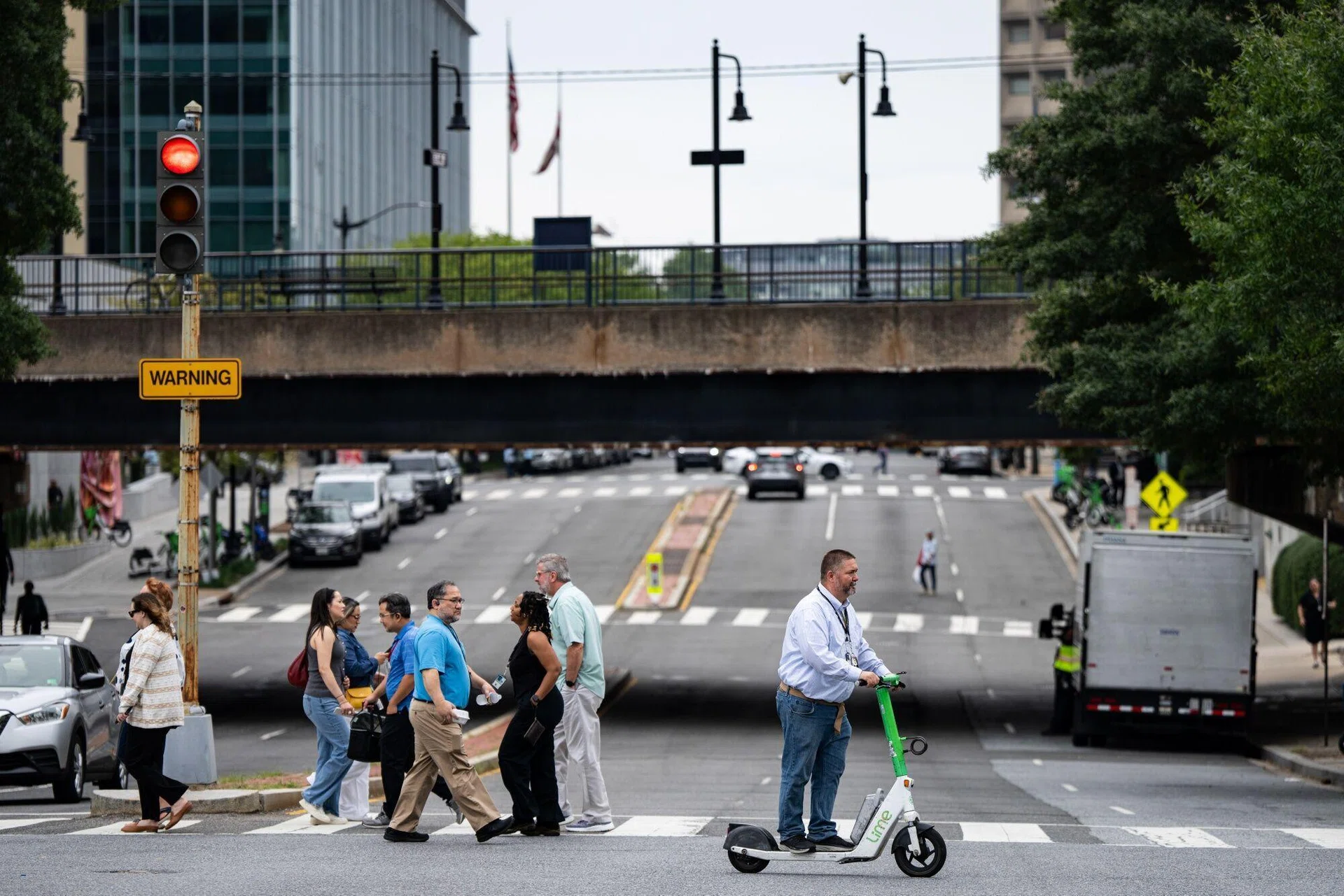 US private sector sheds jobs in September, missing expectations: ADP ...