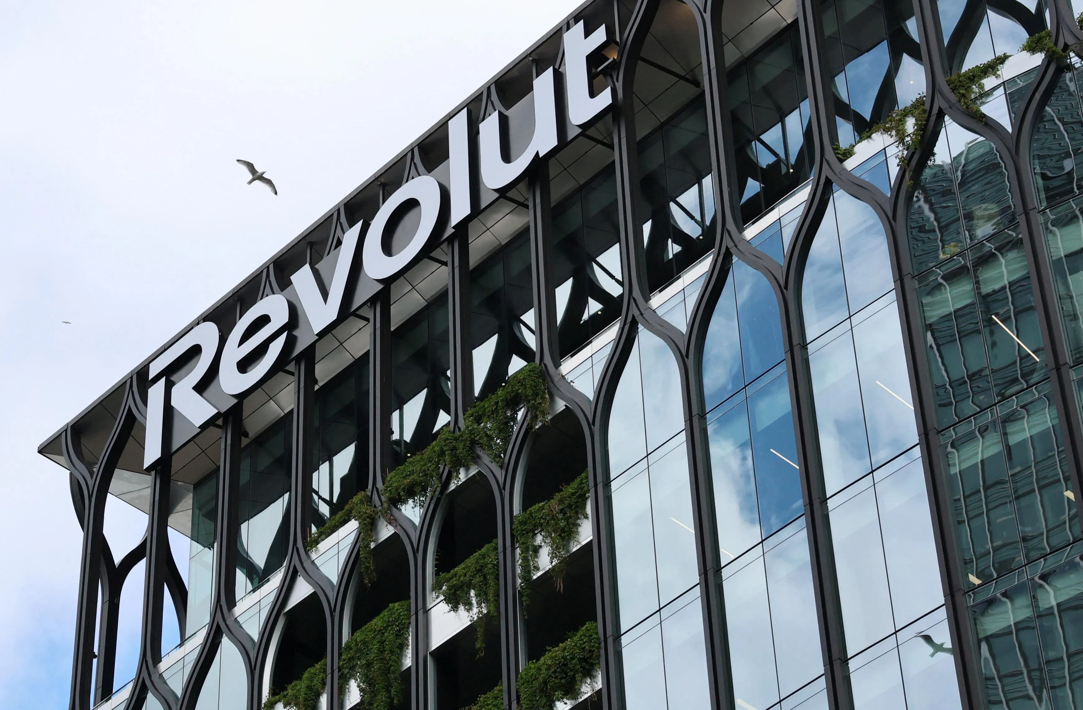 Revolut to spend US$13 billion on its push for 100 million users - The ...