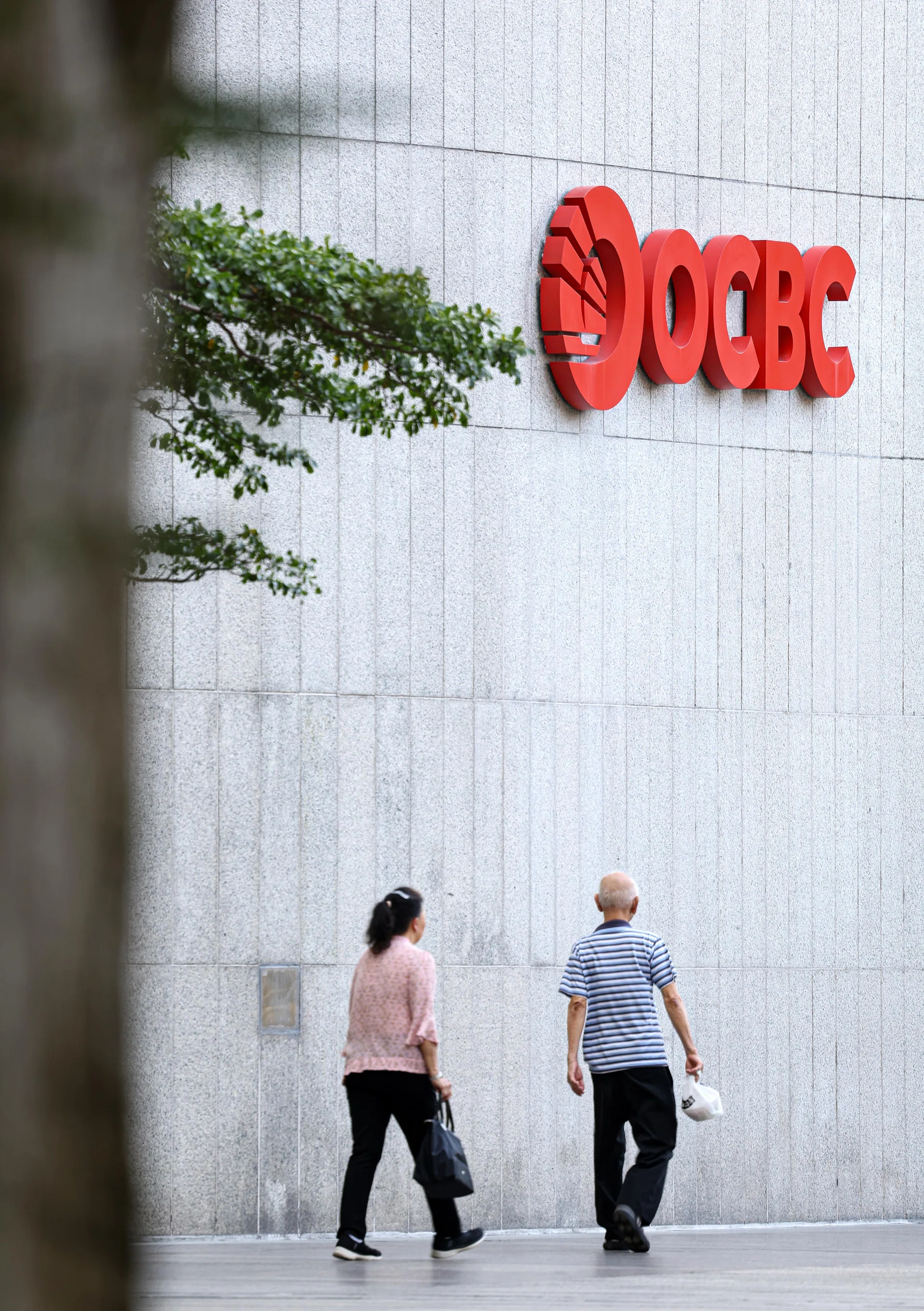 More Singaporeans invest, but worries persist over overspending, lack ...