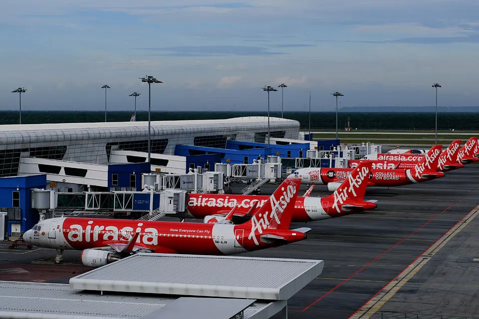 AirAsia posts record loss as virus hurts demand - The Business Times