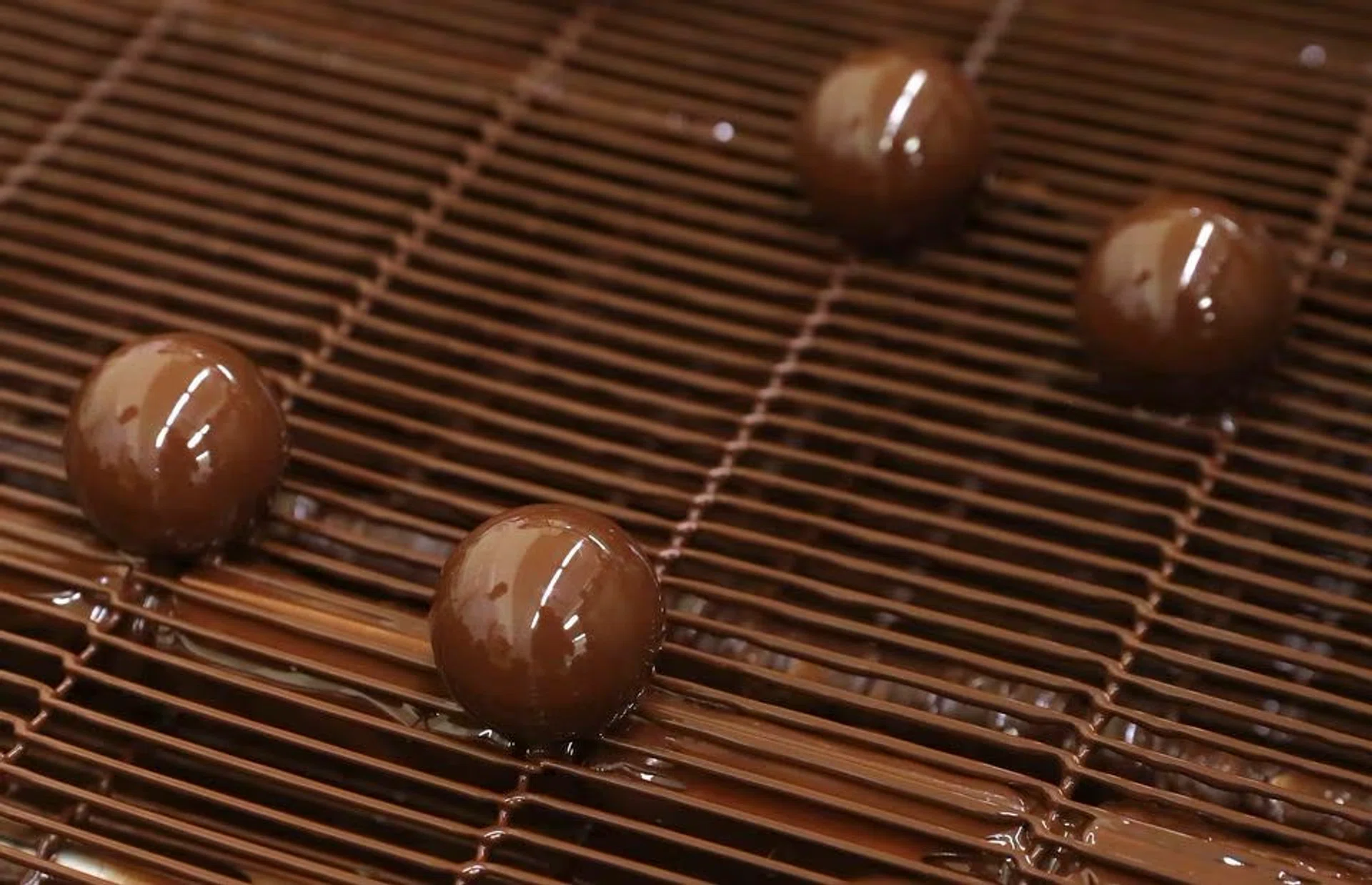 Chocolate prices keep rising, but that's not stopping Americans from ...