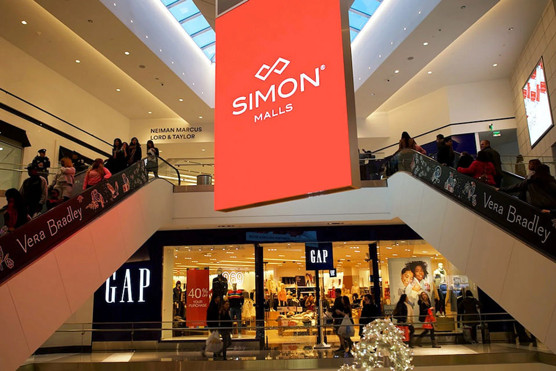Top US mall operator Simon faces pandemic pain - The Business Times