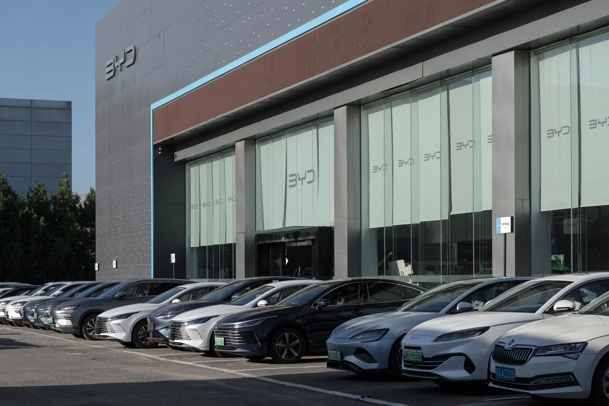 BYD unleashes an EV industry reckoning that alarms Beijing - The ...