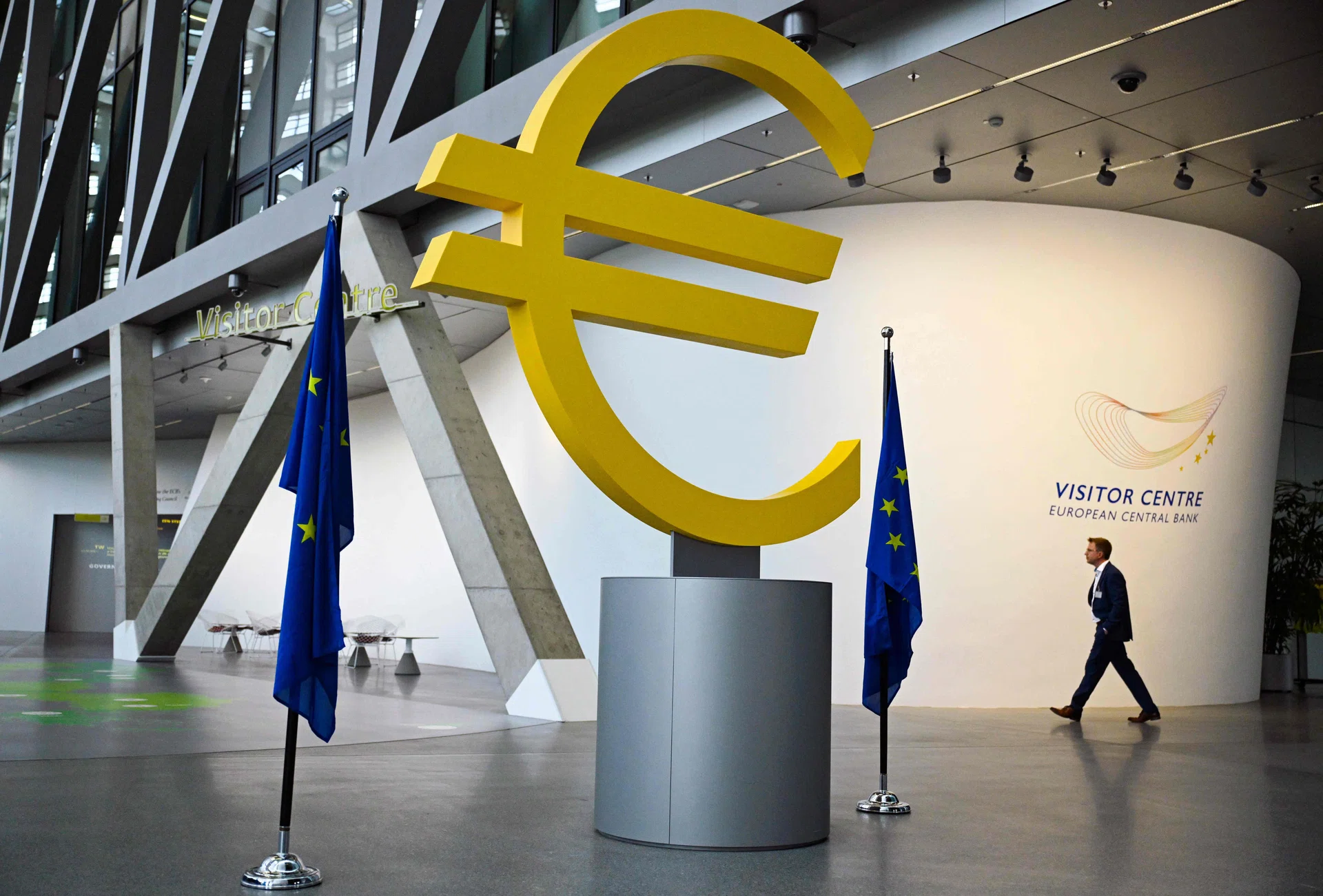 Eurozone inflation falls under 2% for first time since 2021 - The ...
