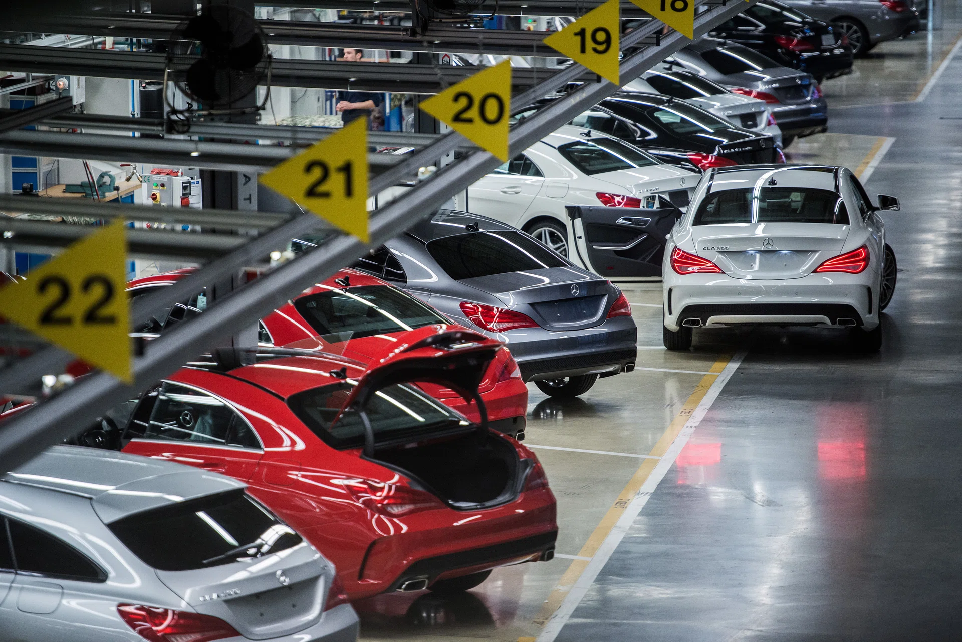 Mercedes, Japanese brands race ahead in 2015 - The Business Times