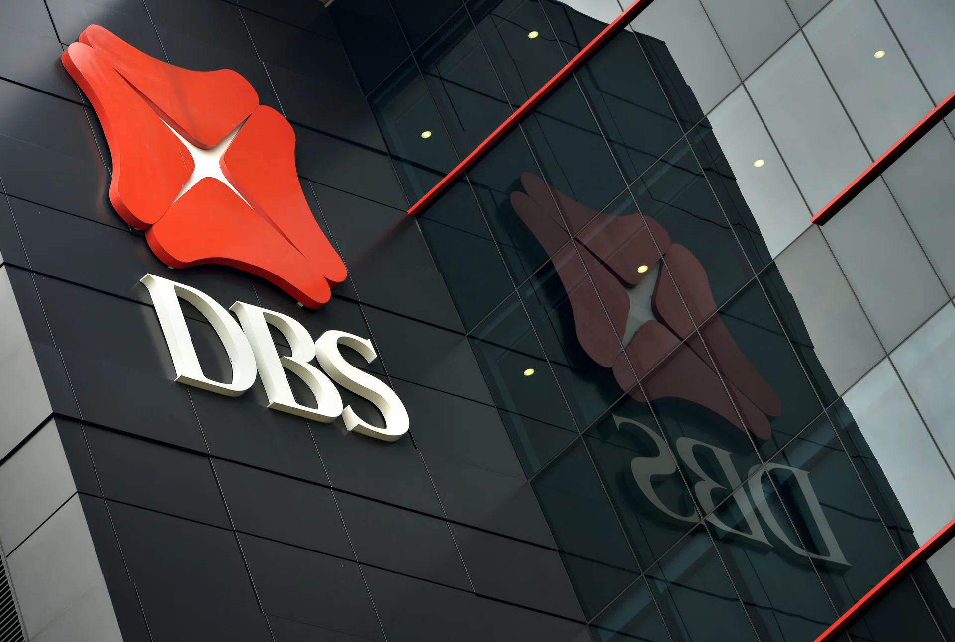 Each DBS employee to receive S$1,000 for SG50 - The Business Times