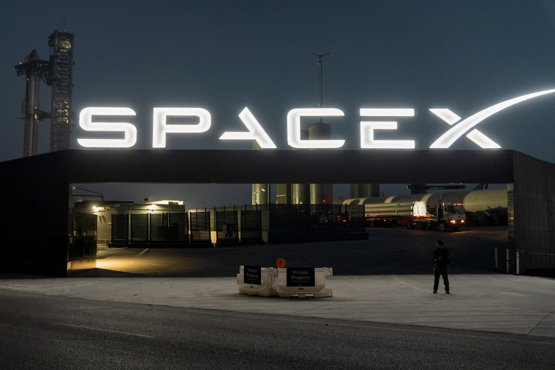 SpaceX staff to get lavish park in Musk's latest Texas land buy - The ...