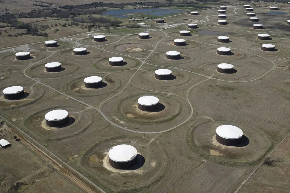 Empty oil tanks at key US storage hub show speedy demand rebound - The ...