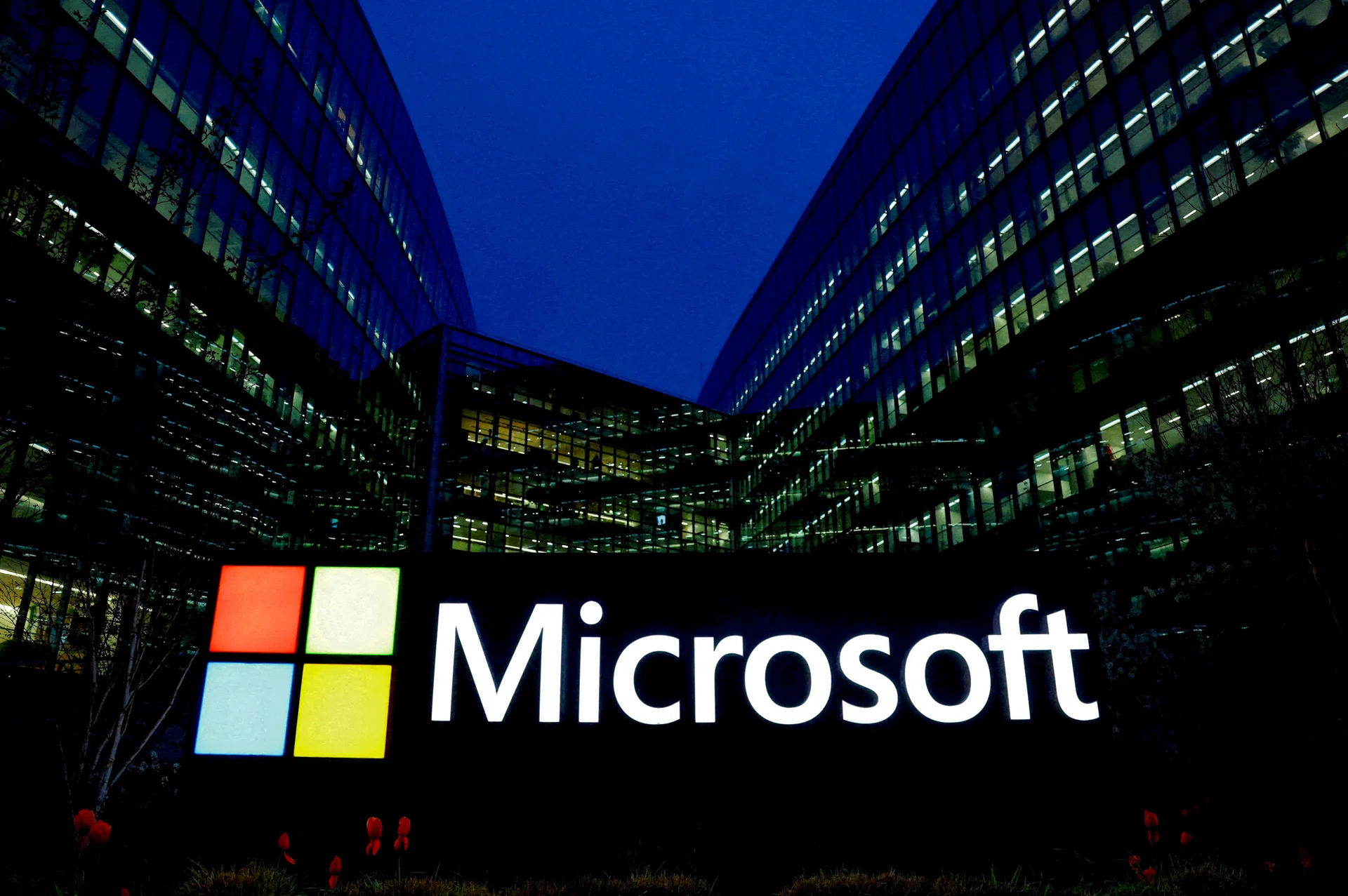 Microsoft says productivity software suite recovered after outage - The ...