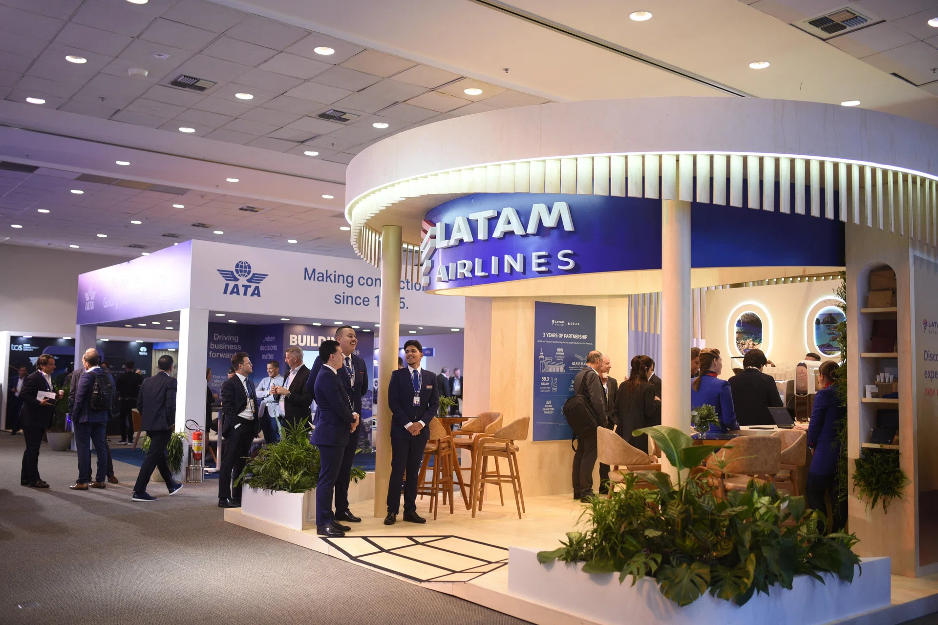 Airline chiefs grapple with Iran war fuel shock, fare test at annual ...