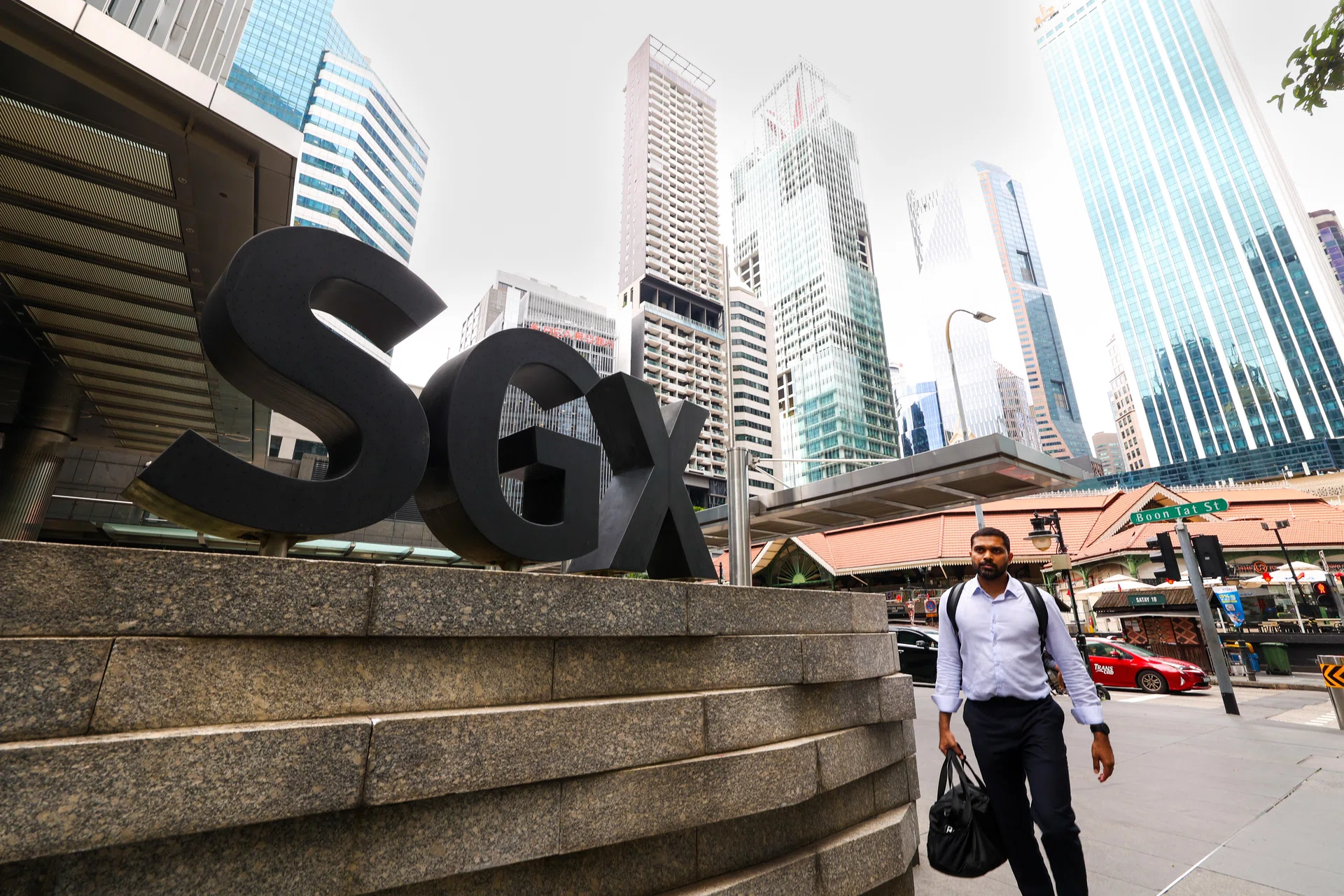 Singapore shares gain ground; STI rises 0.3% despite Yangzijiang ...