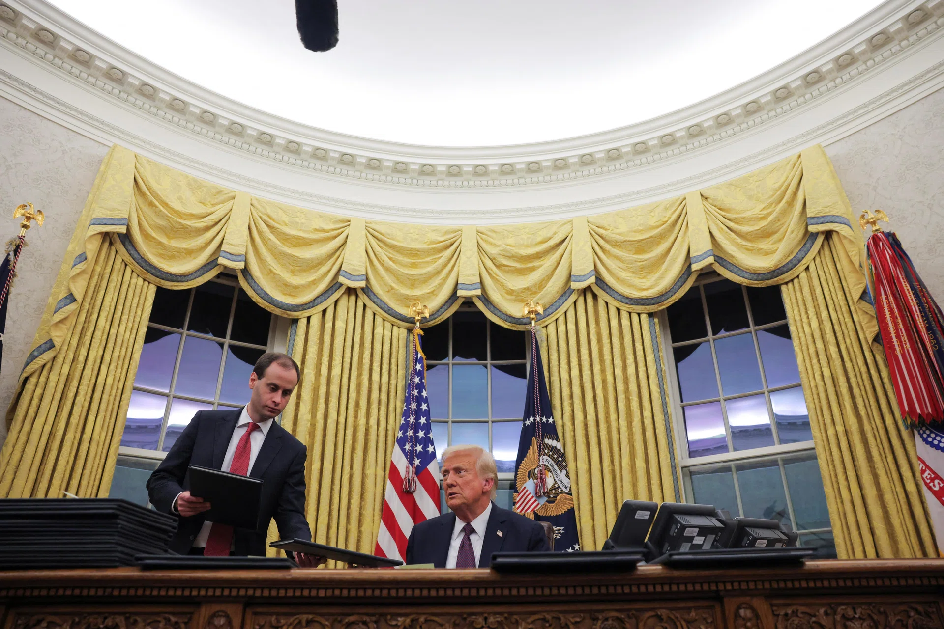 From the sublime to the ridiculous, Trump casts himself as a man of ...