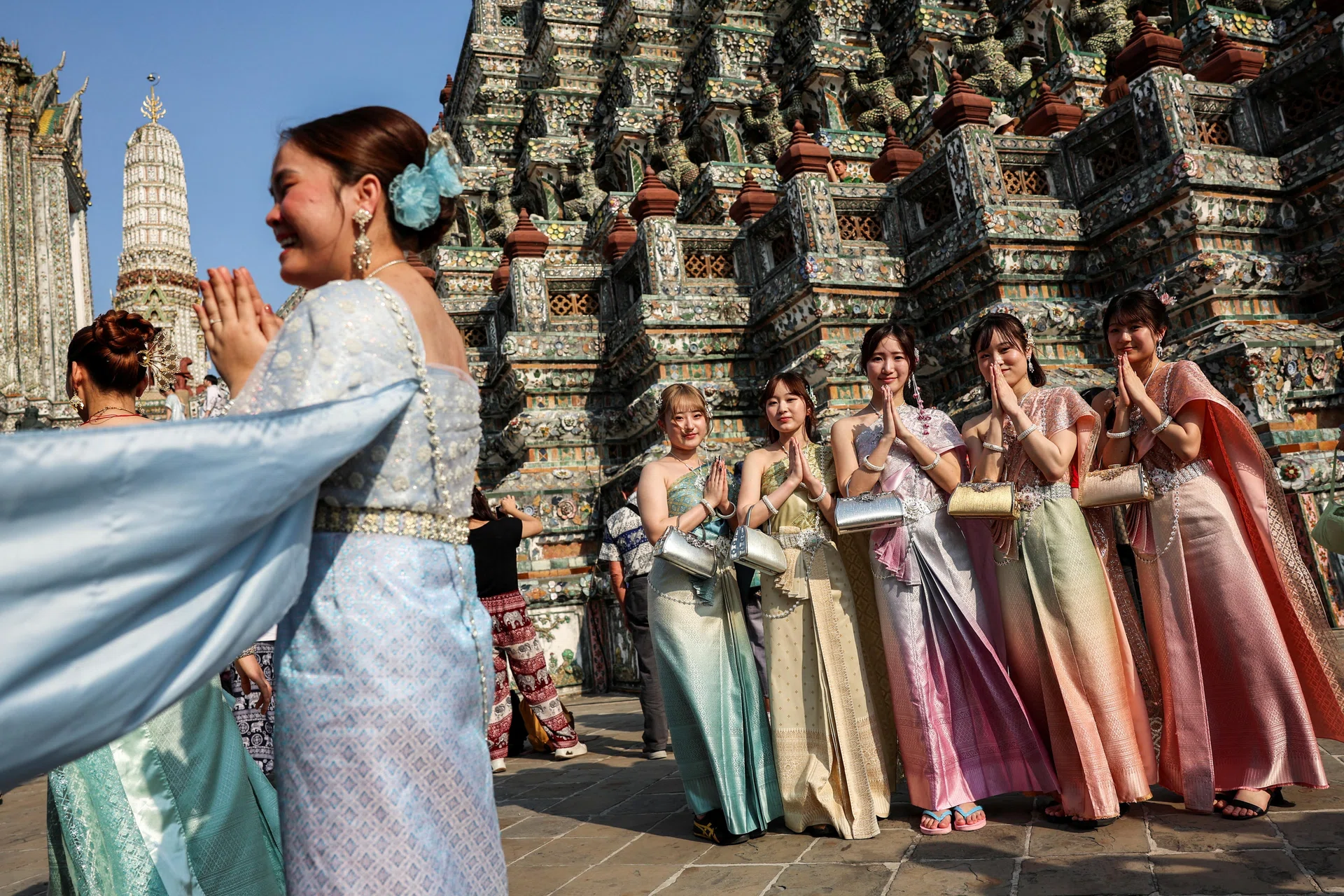 Thailand’s tourism goal at risk as Japan lures Chinese tourists - The Business Times