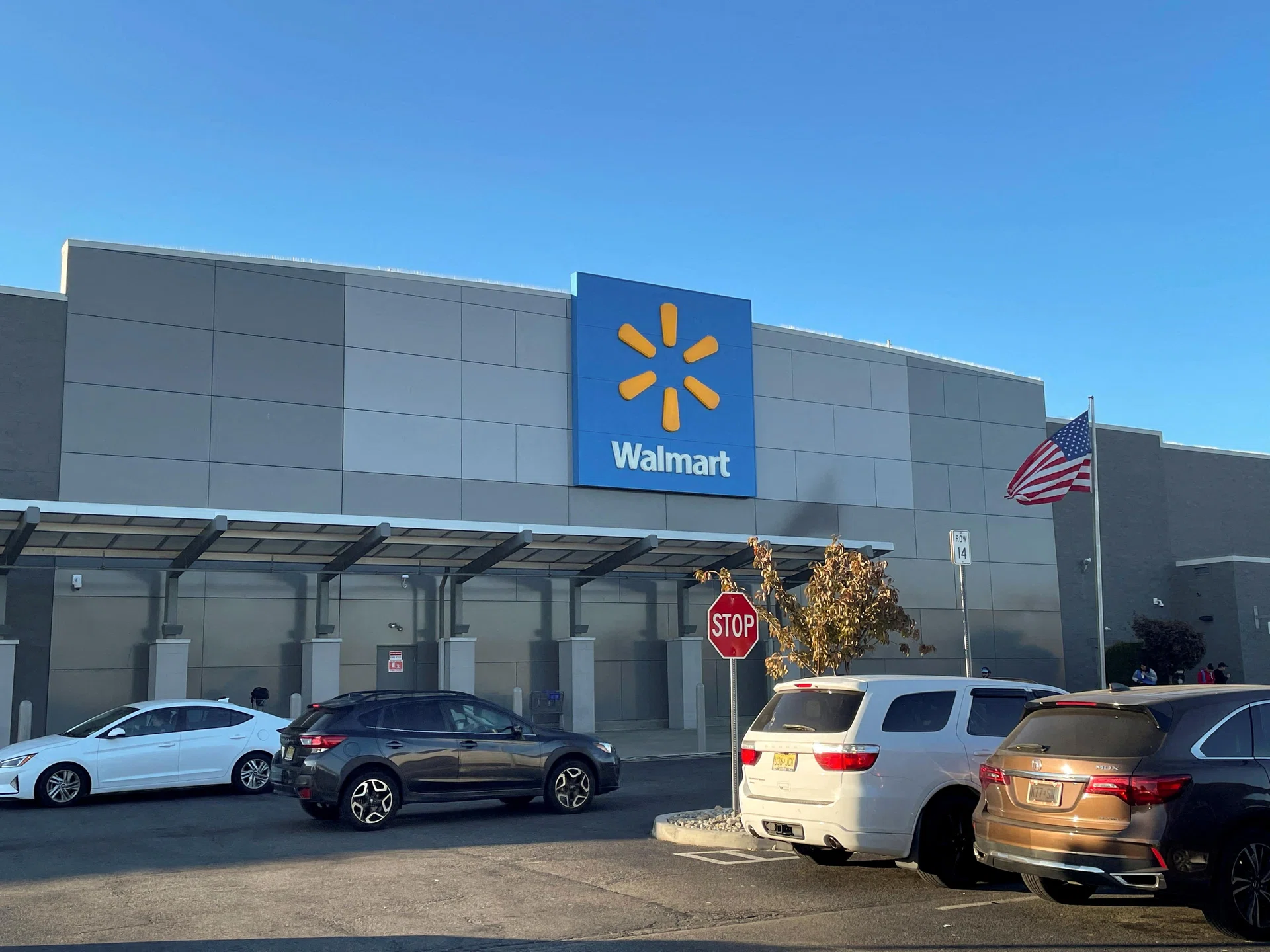 Walmart bonuses largely exceed targets but dip from prior year - The ...