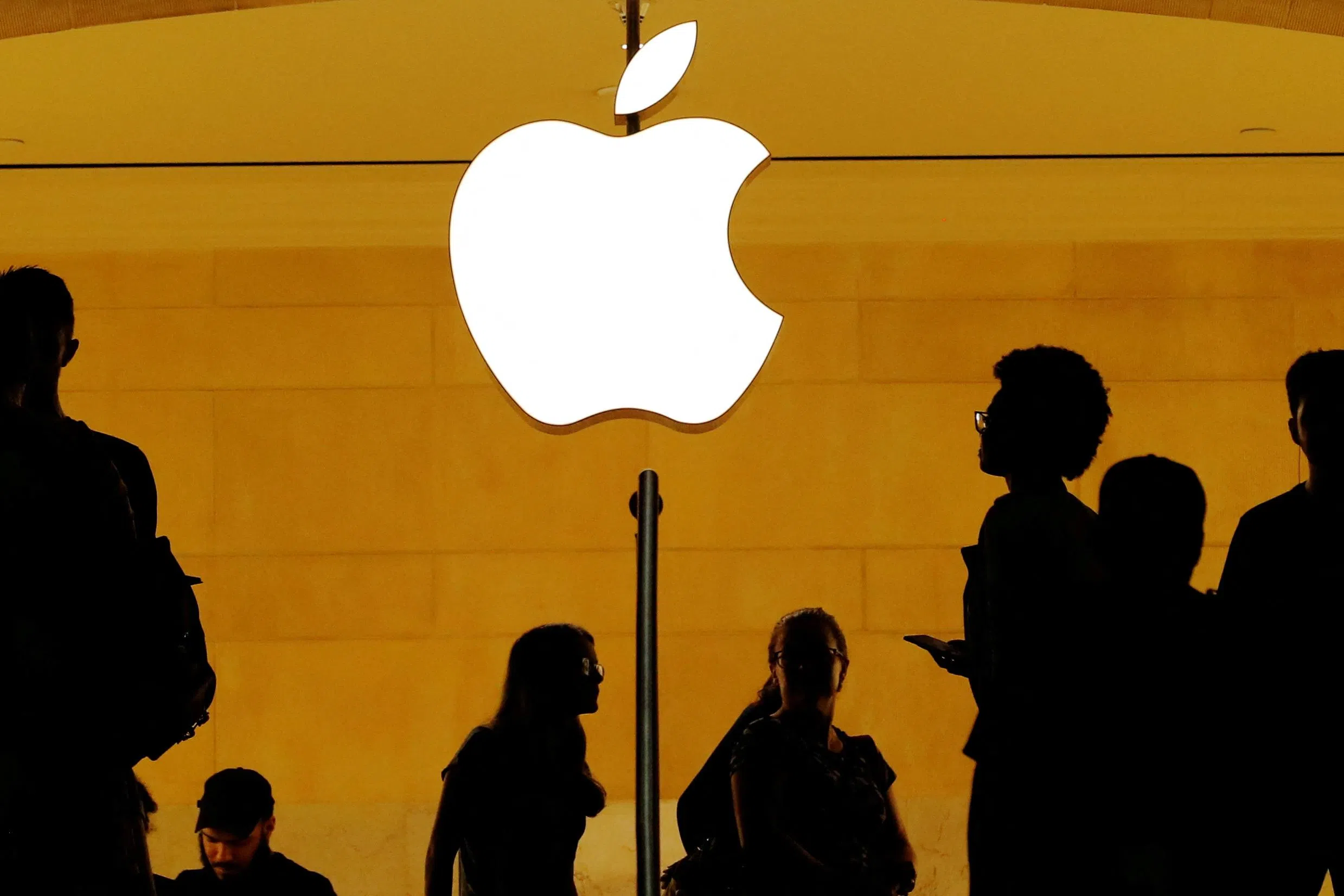 Apple wins US$250 US jury verdict in patent case over Masimo ...