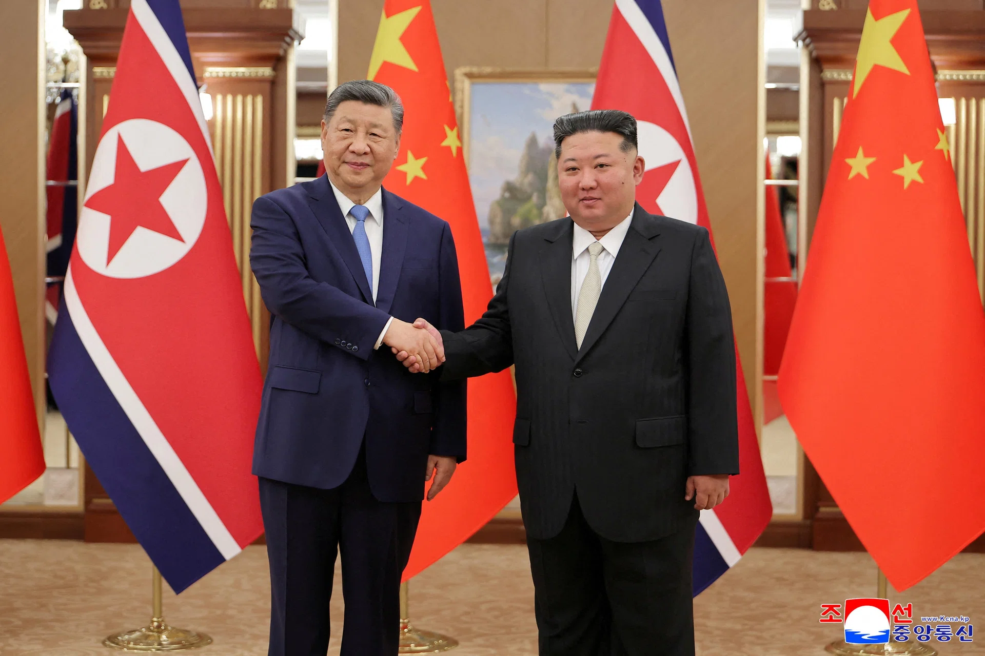North Korean and Chinese leaders pledge deeper economic cooperation at ...