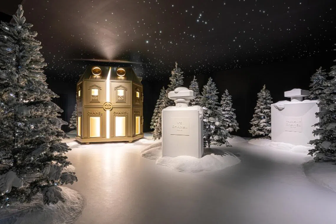 Chanel Transforms Marina Bay Sands Into A Winter Wonderland | FZINE ...