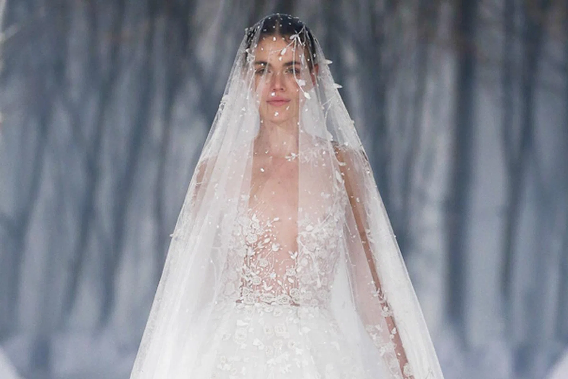 Glamorous or Dramatic: 10 Gorgeous Wedding Veils And How To Wear Them ...