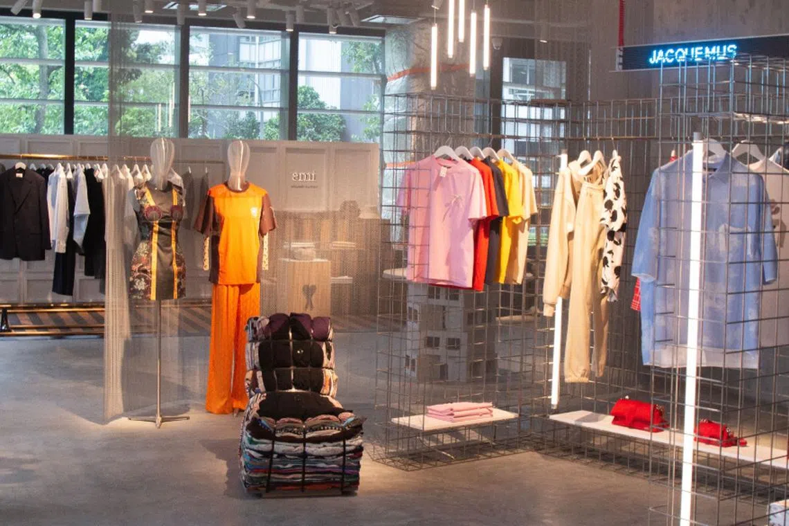 New Shopping Destination Club21 At Como Orchard Opens | FZINE Singapore