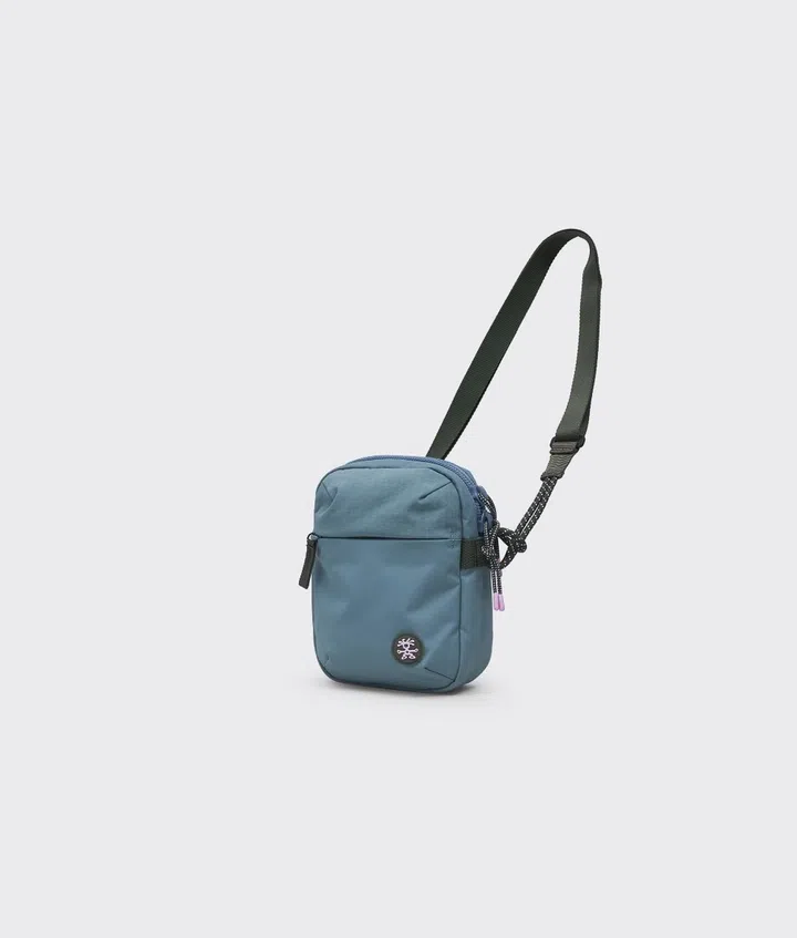 ’90s-Era Crumpler Bags: The Comeback We’ve Been Waiting For? | FZINE ...
