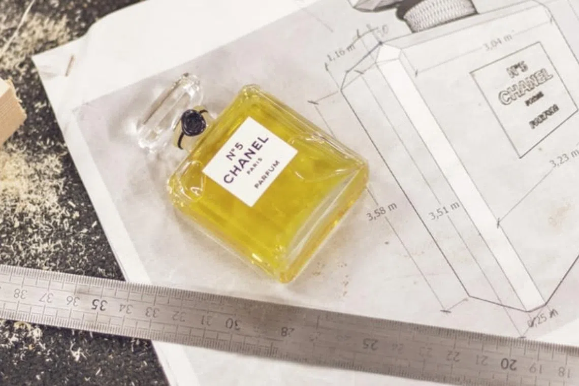 The Ultimate Chanel Perfume Exhibition Is Opening In Paris | FZINE ...
