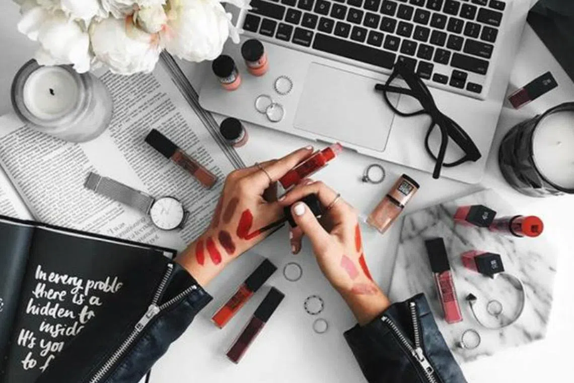 Here Are Five Different Ways To Tell Your Makeup Might Be Fake | FZINE ...