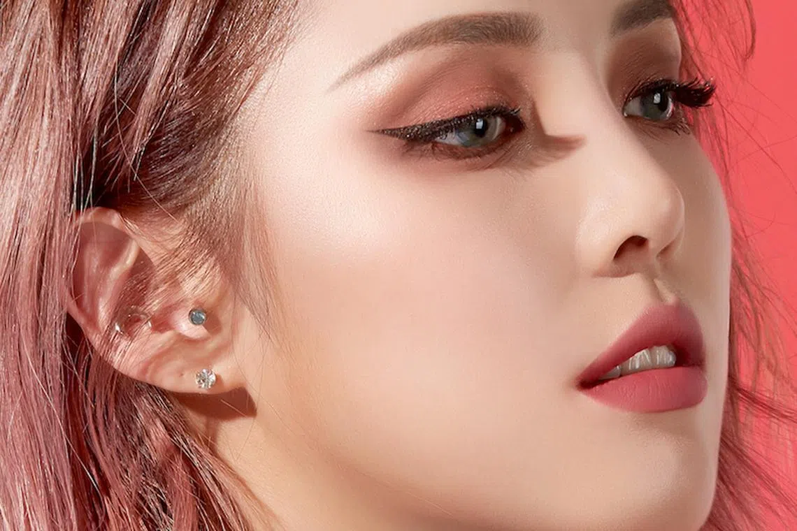 Get The Most Out Of Your Makeup With These Techniques Recommended By A 9822