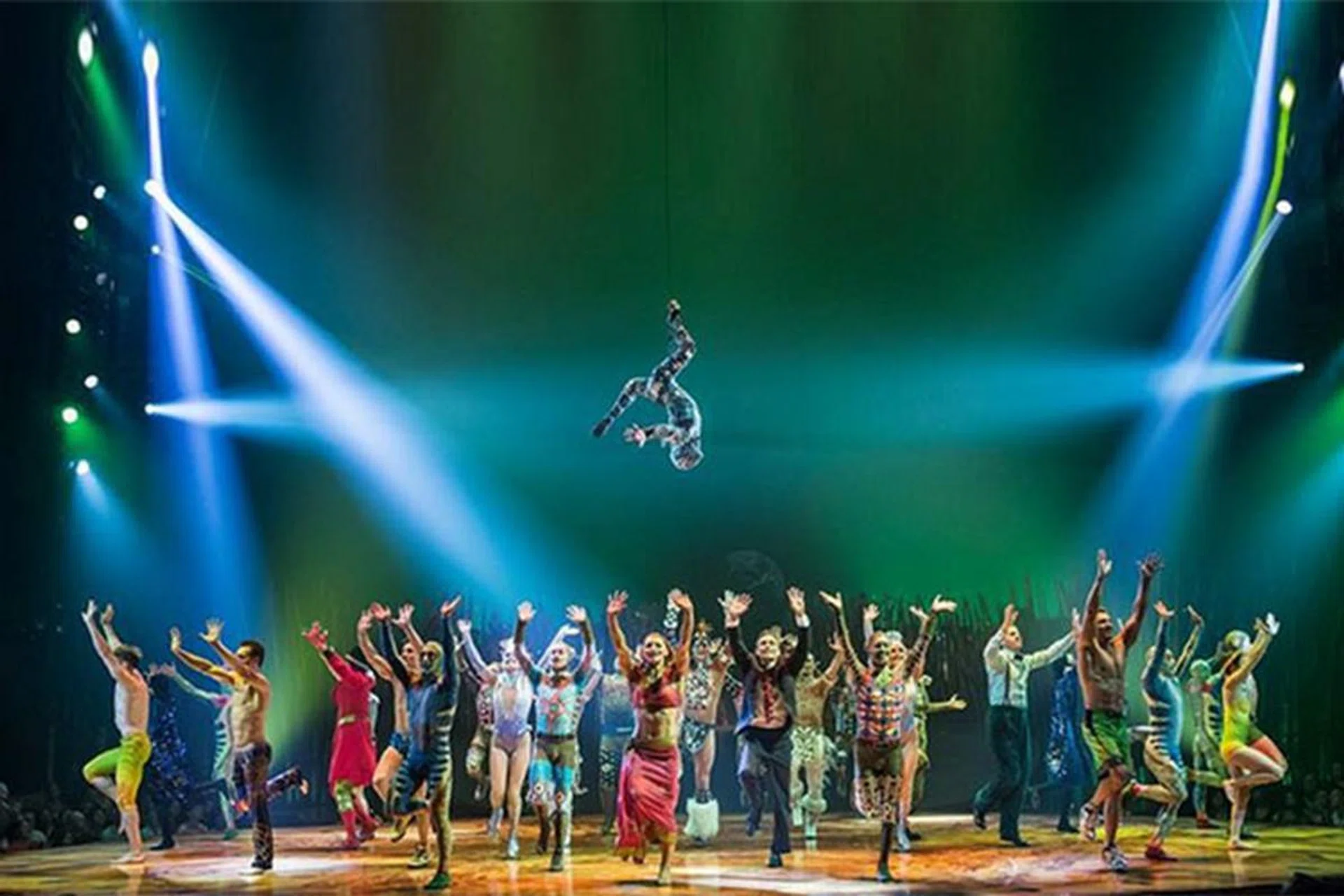 Former Cirque Du Soleil Makeup Artist Tells Us About The Most Amazing ...