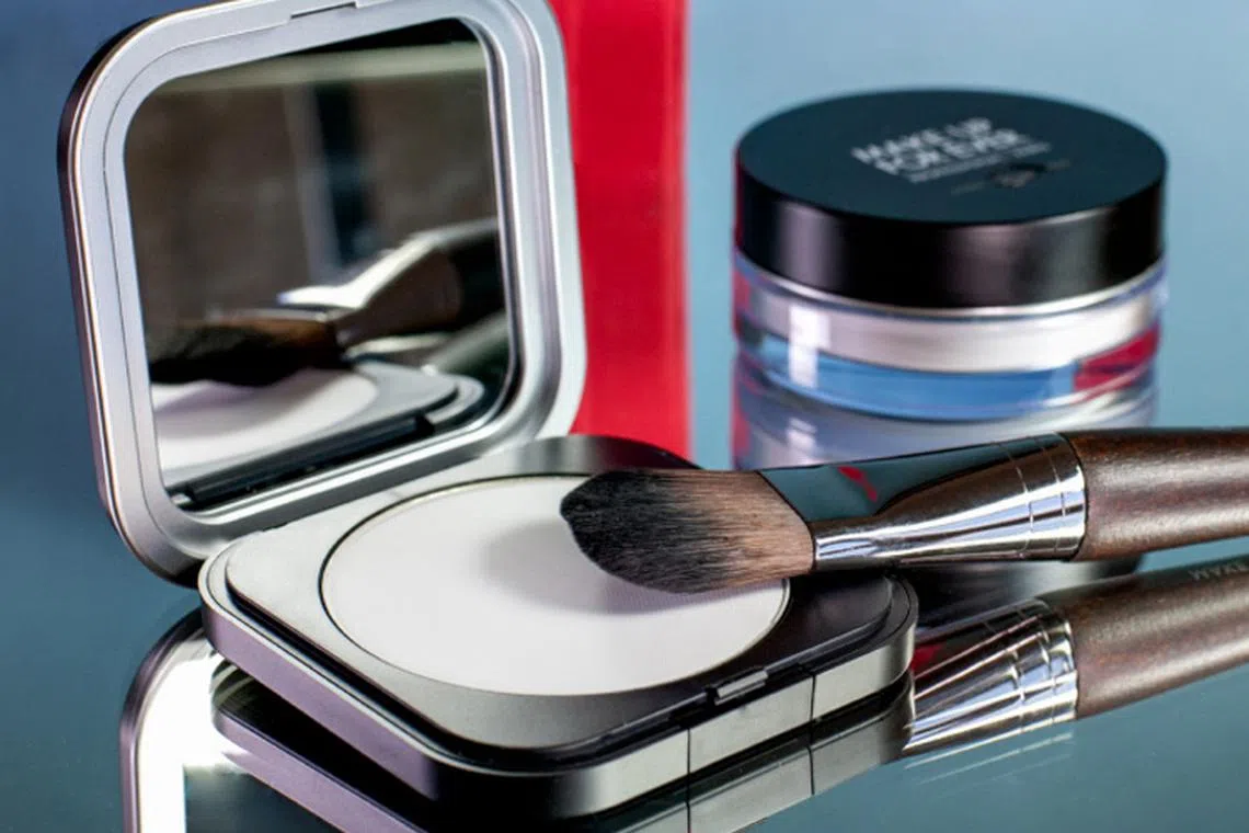 Our Favourite New Setting Powders That Promise To Make Your Skin Look ...