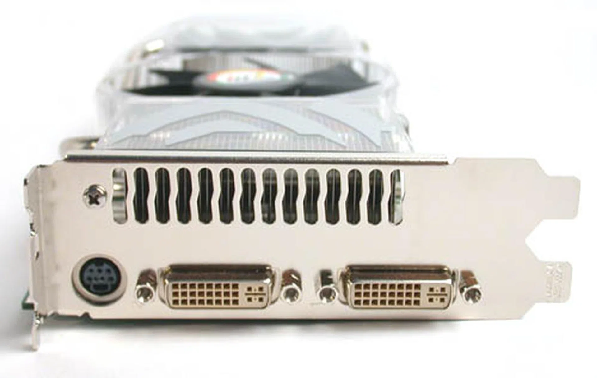 Inno3D GeForce 7900 GTX 512MB | HardwareZone Singapore