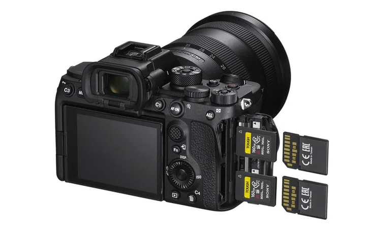 Sony announces world’s first CFexpress Type A memory cards ...