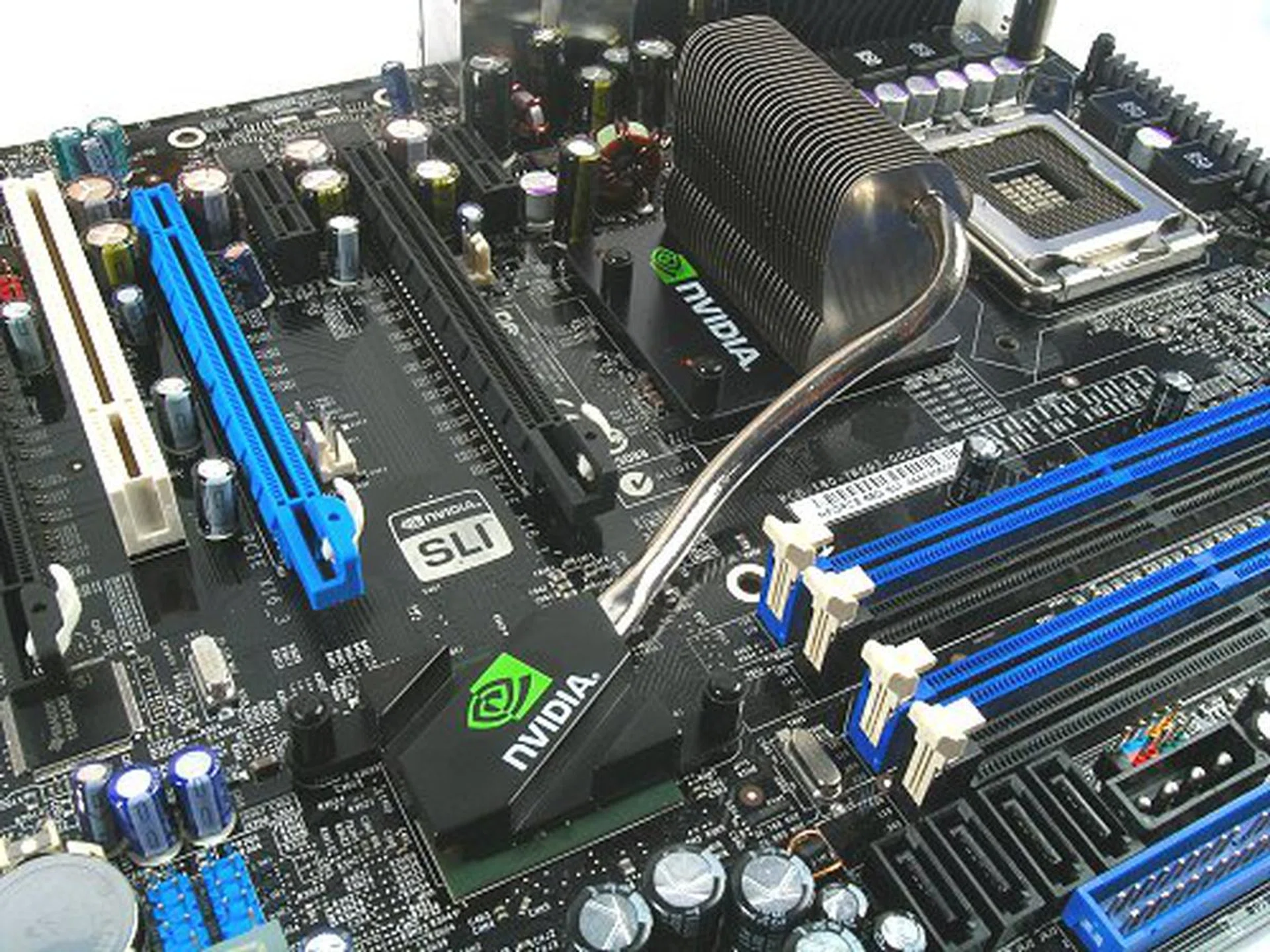 Biostar TF680i SLI Deluxe (NVIDIA nForce 680i SLI) | HardwareZone Singapore