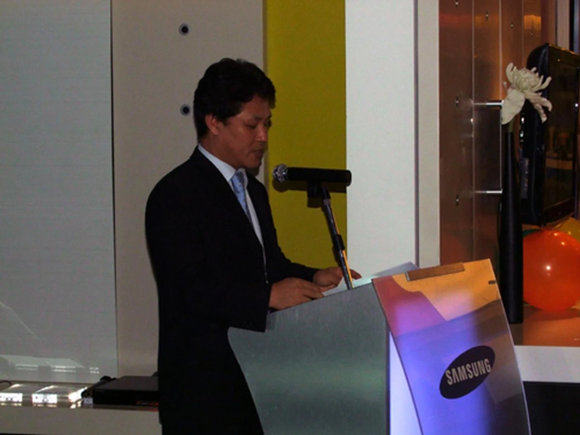 Samsung Parties on! | HardwareZone Singapore