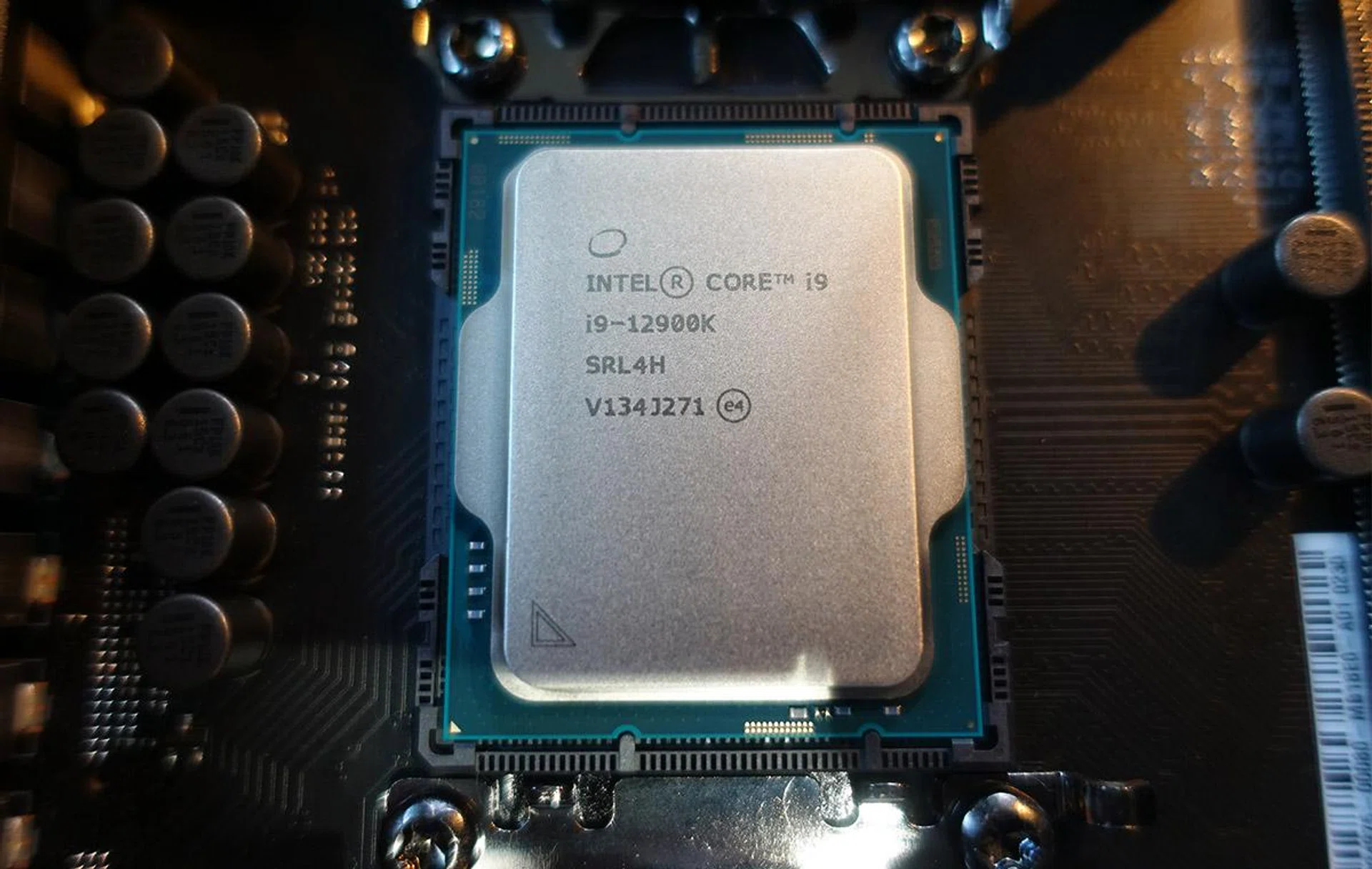 Intel 12th Gen Core i9-12900K review: The new "best" gaming processor ...