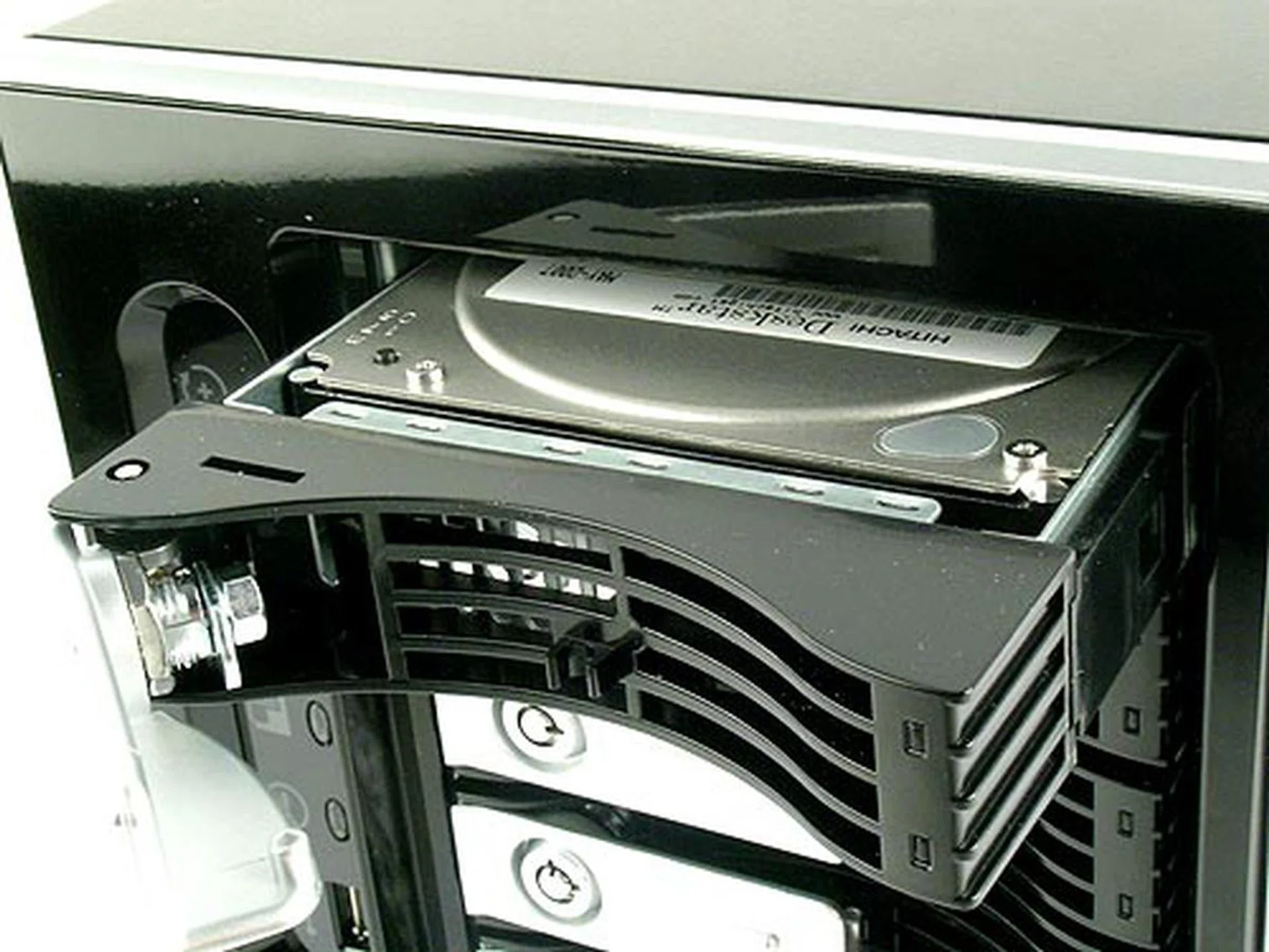 Thecus N5200 PRO | HardwareZone Singapore