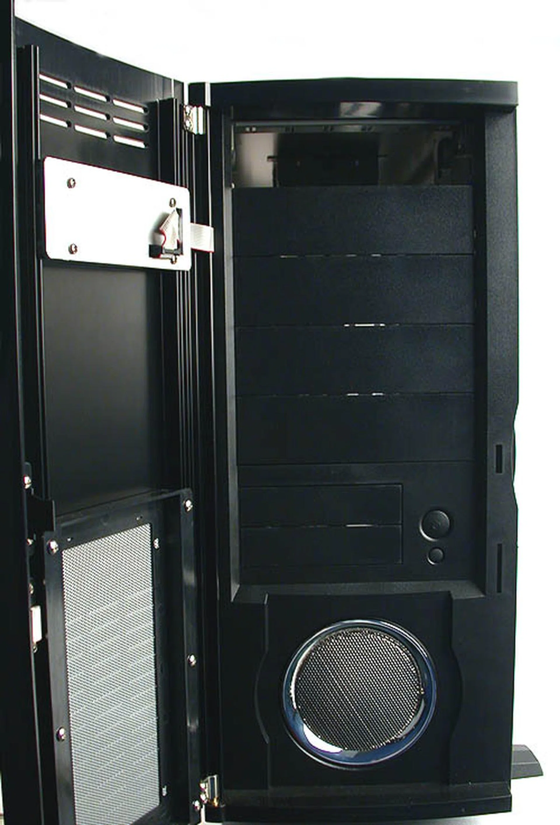 Titan Robela TWC-A88 Water-Cooled Casing | HardwareZone Singapore