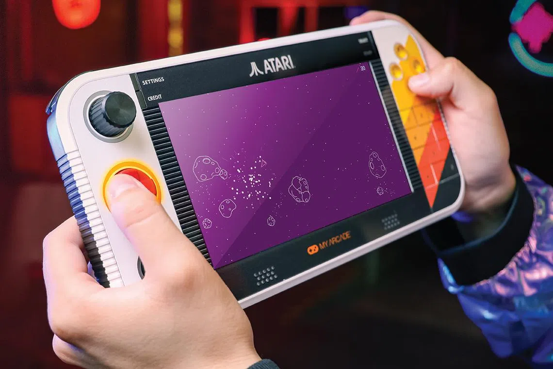 My Arcade’s Atari Gamestation Go is a handheld with over 200 retro ...