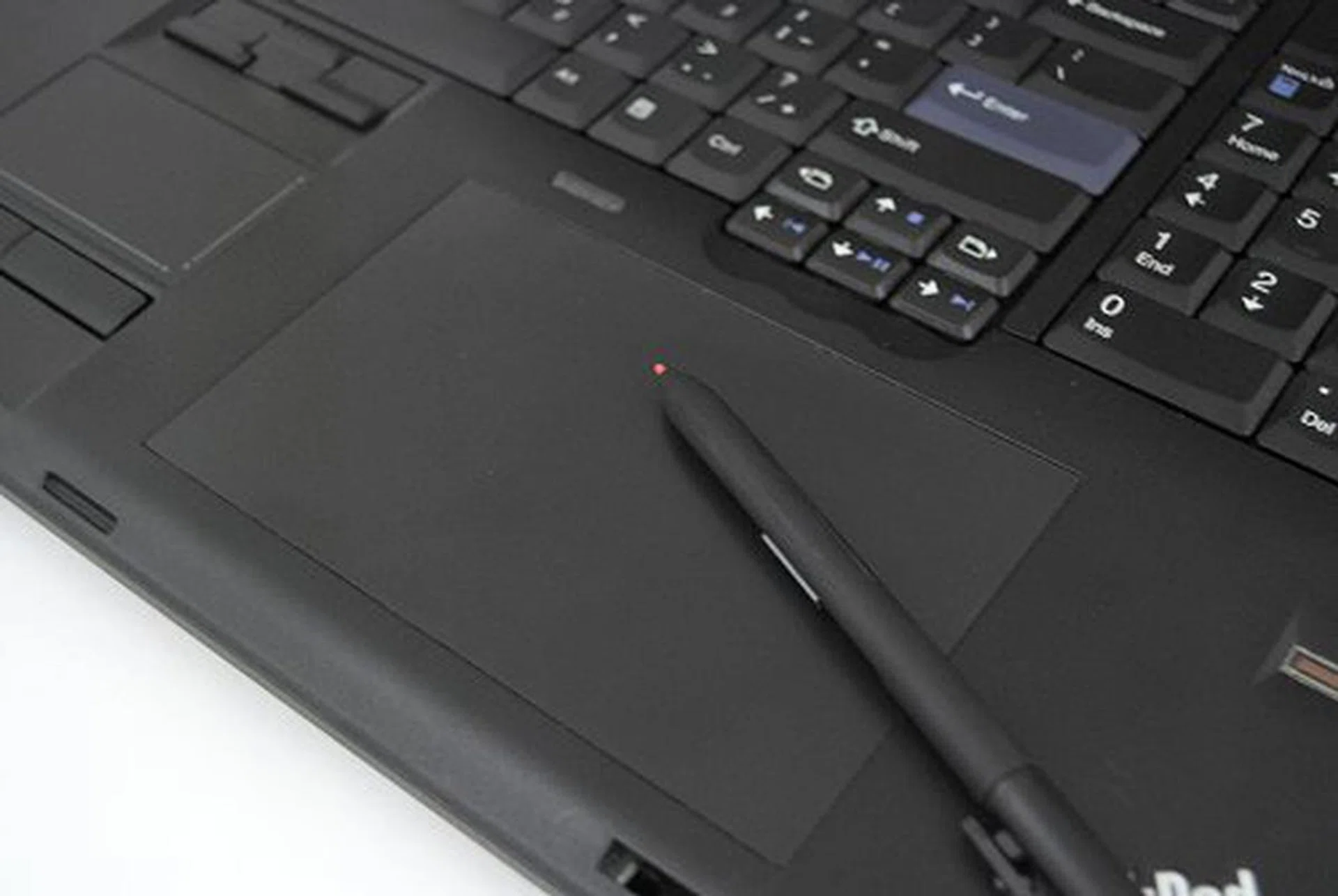 Lenovo ThinkPad W700 - Old School Charm | HardwareZone Singapore