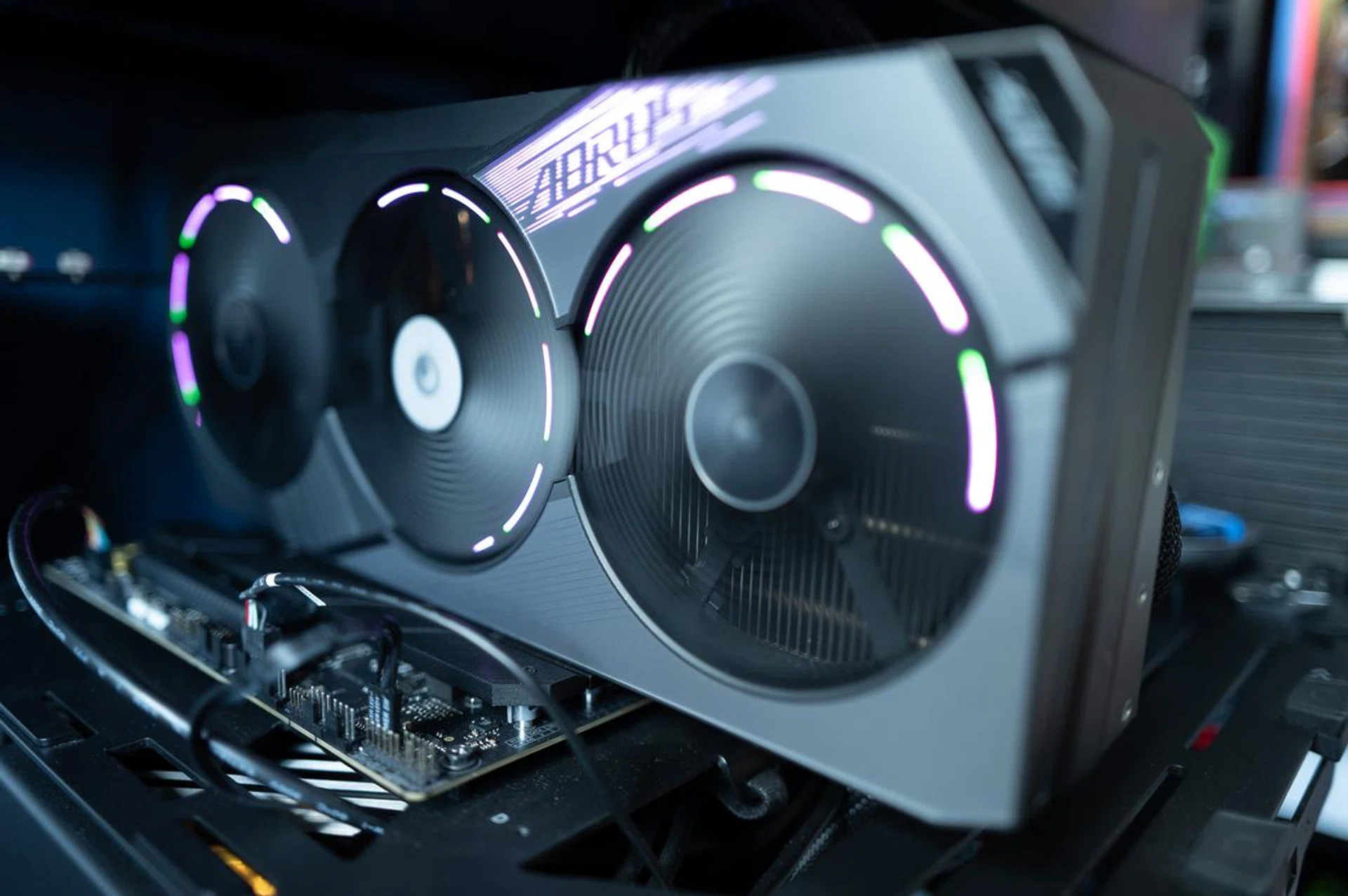 Gigabyte Aorus GeForce RTX 4080 Super Master review: More power, less ...